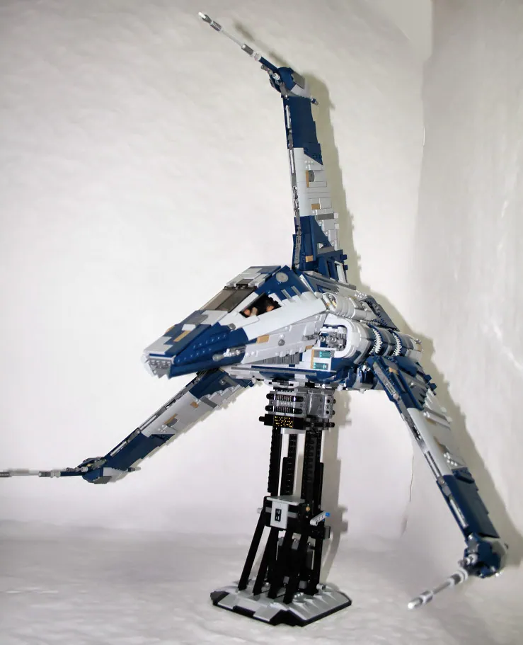Delta-class JV-7 Escort-Shuttle | LEGO® Ideas