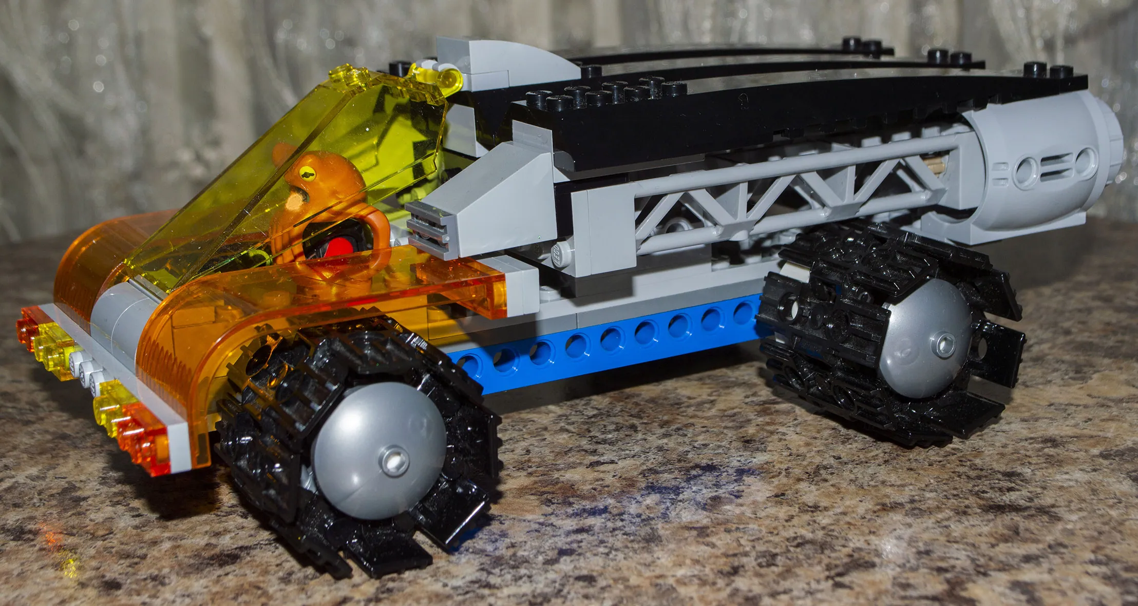 Cosmo Truck | LEGO® Ideas