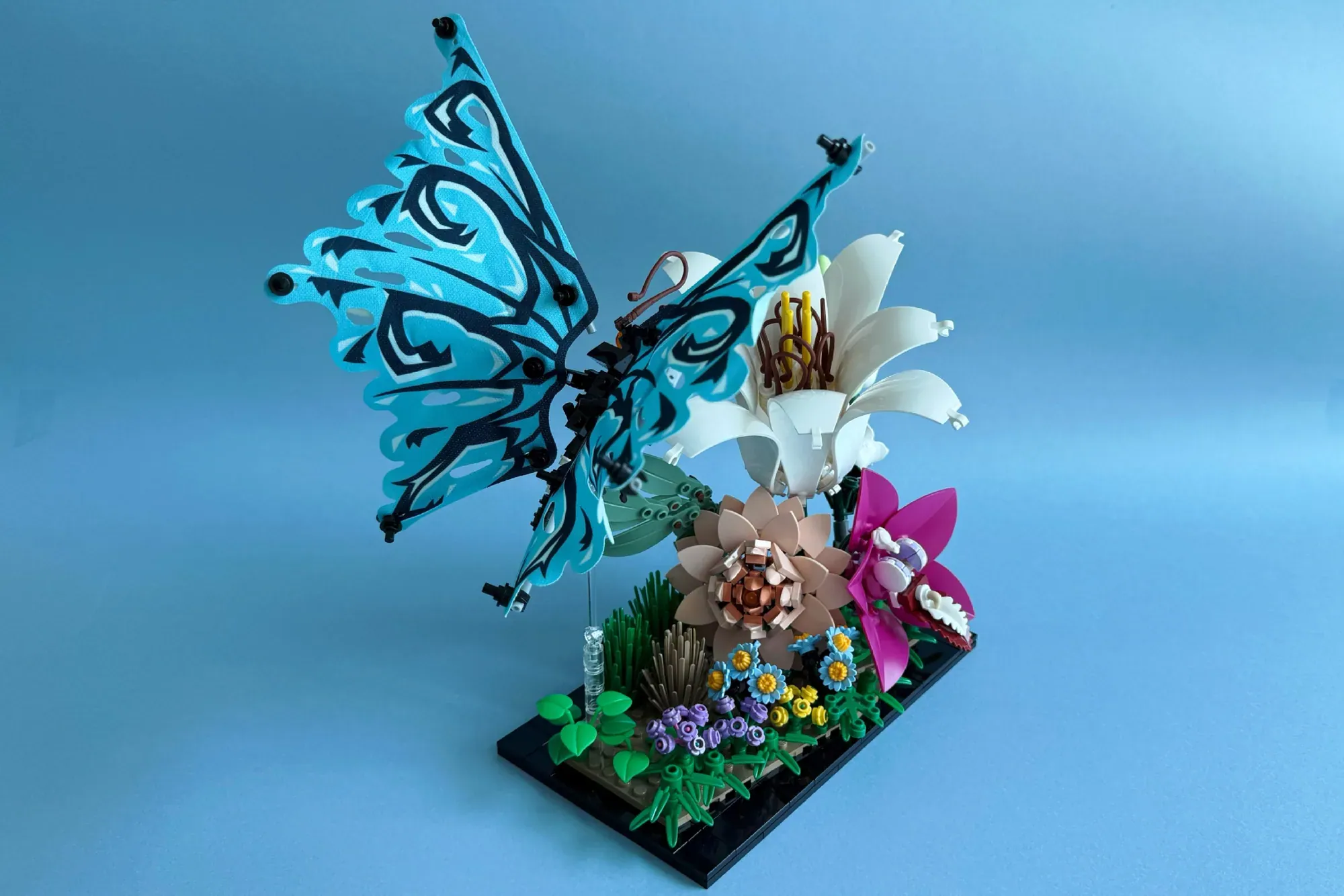 Tiny but Amazing Butterfly | LEGO® Ideas