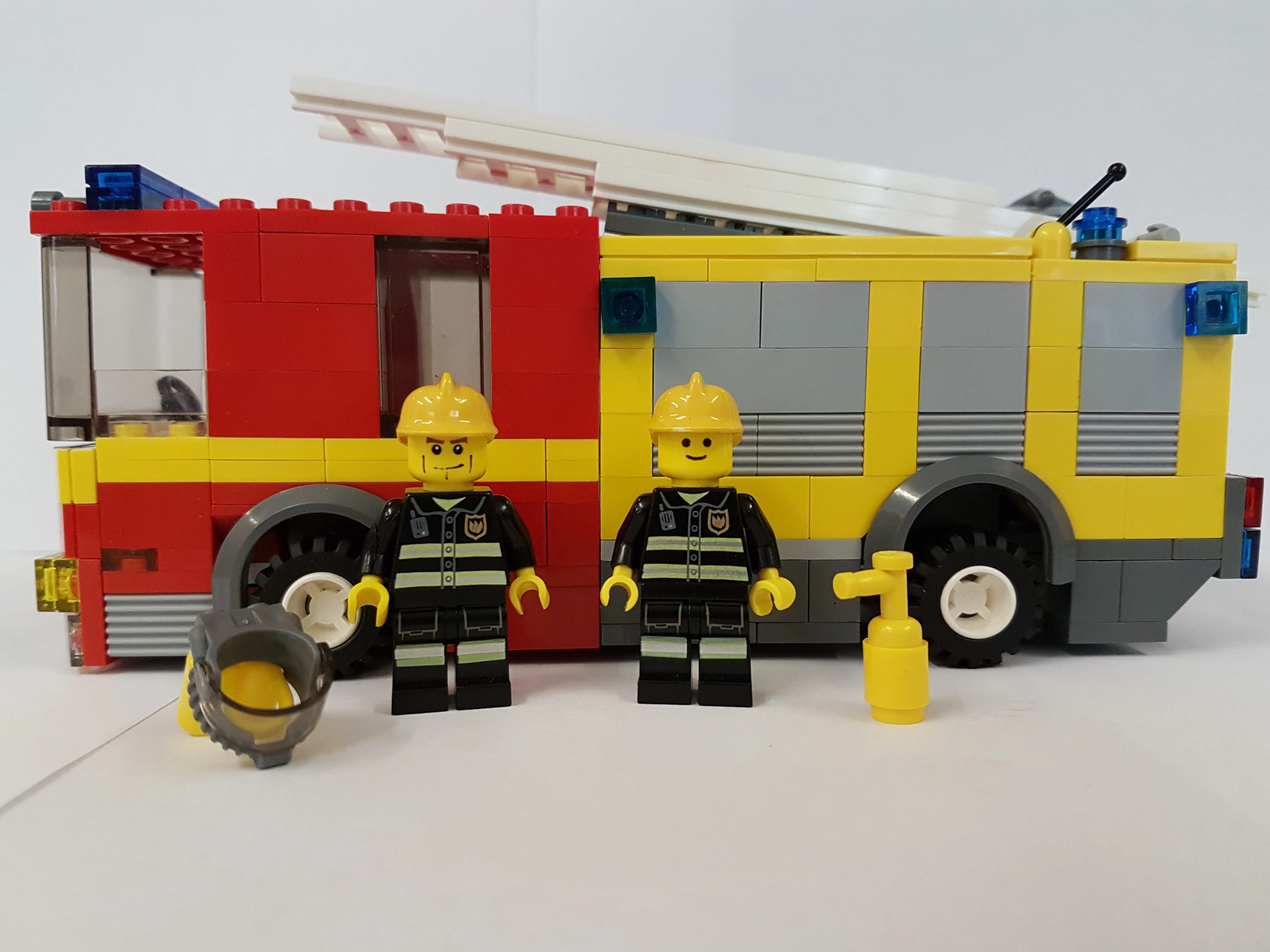 Scania Fire Engine | LEGO® Ideas