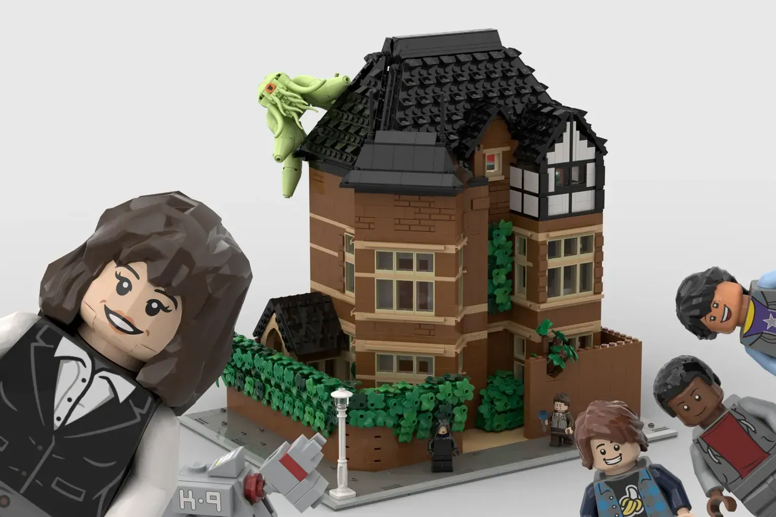 The Sarah Jane Adventures: Modular 13 Bannerman Road | LEGO® Ideas