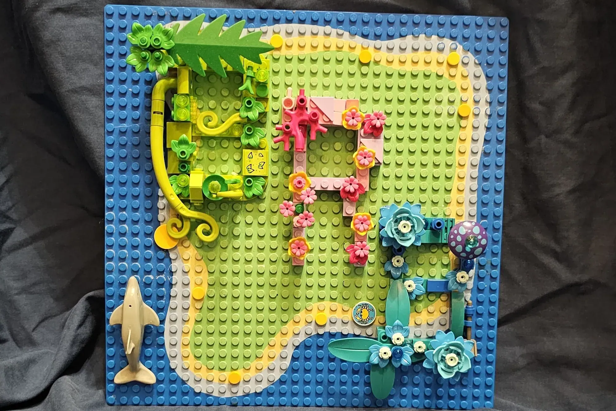 Floral Island BRB Sign | LEGO® Ideas