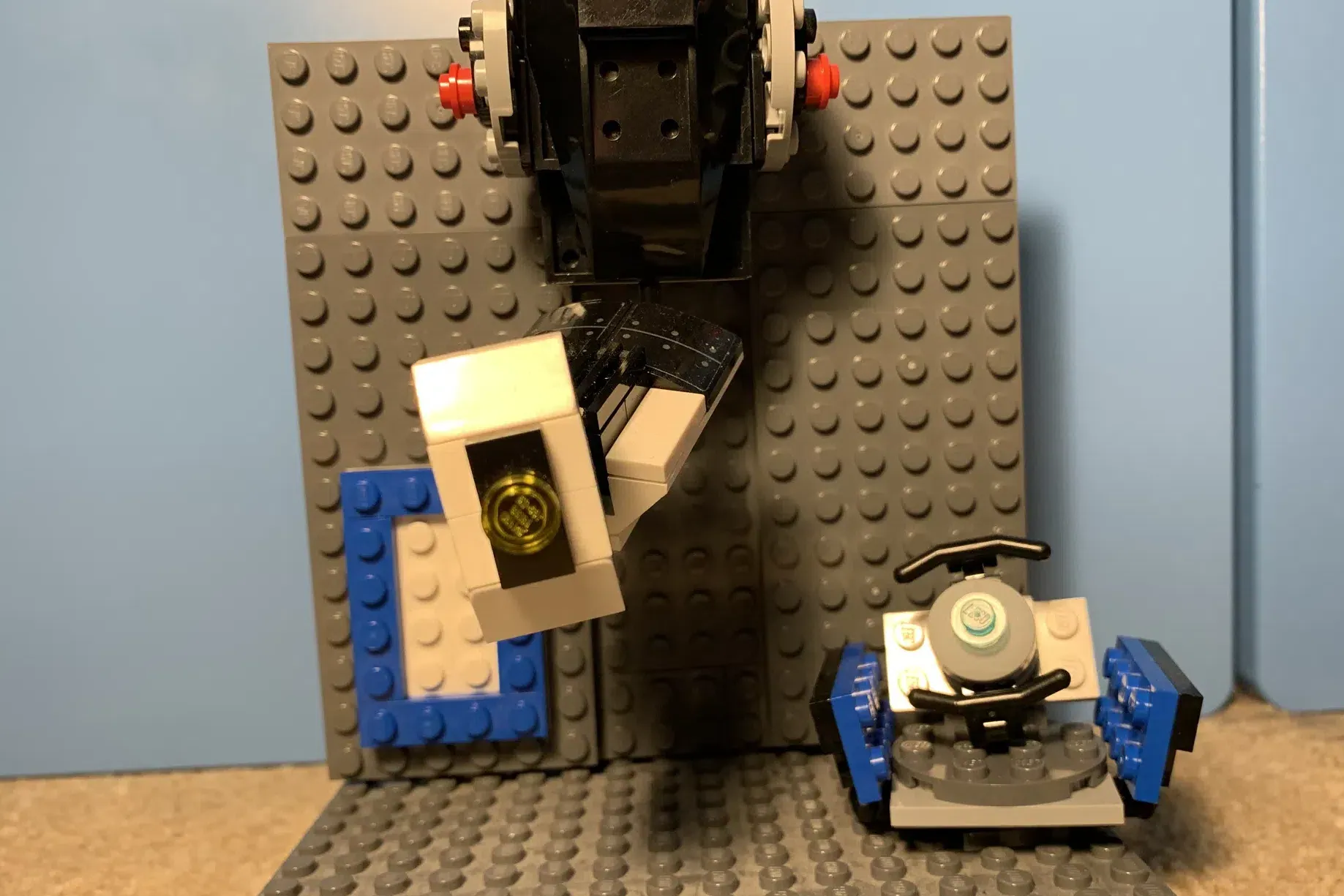 Portal 2: GLaDOS Chamber | LEGO® Ideas