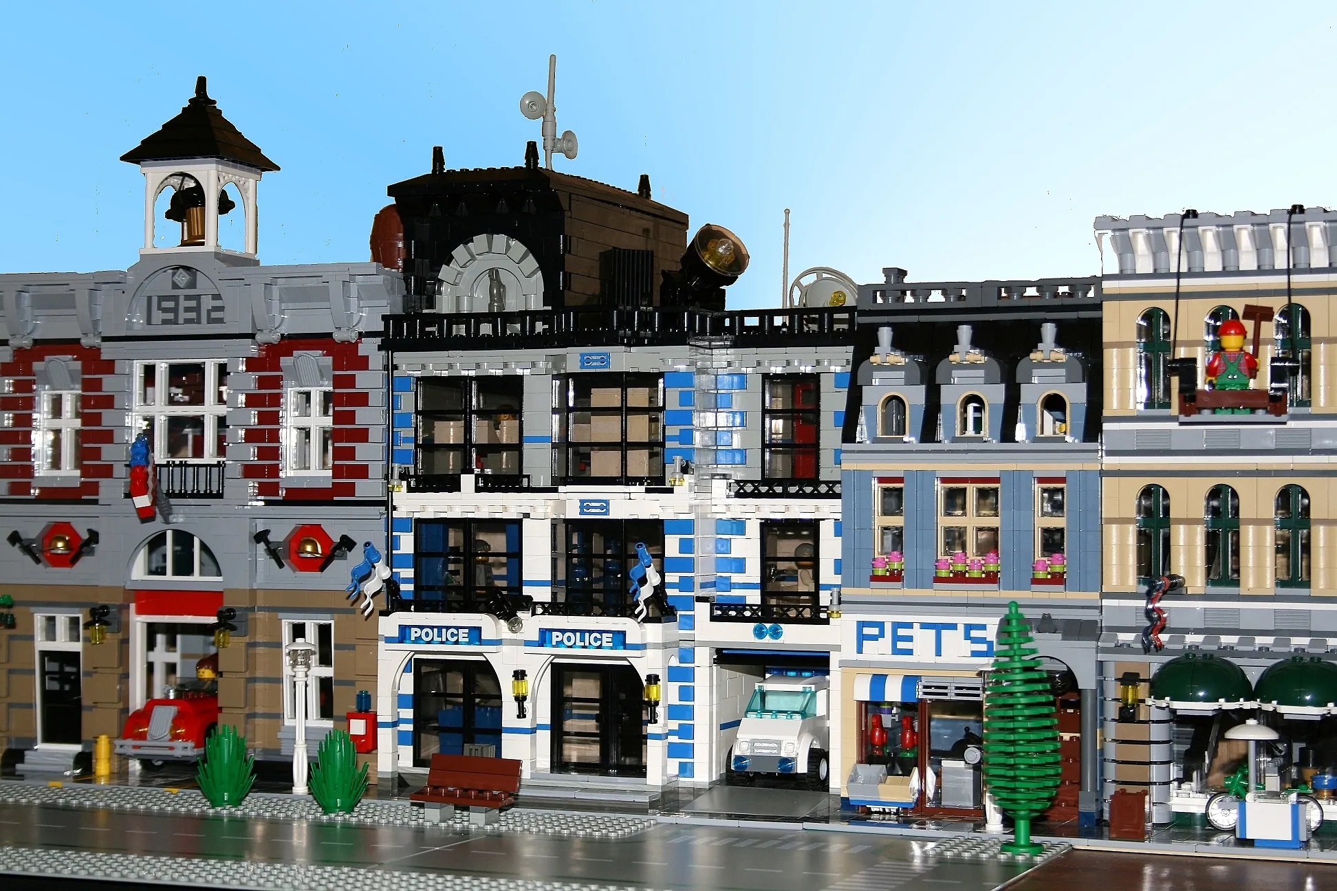 Modular Police Station | LEGO® Ideas