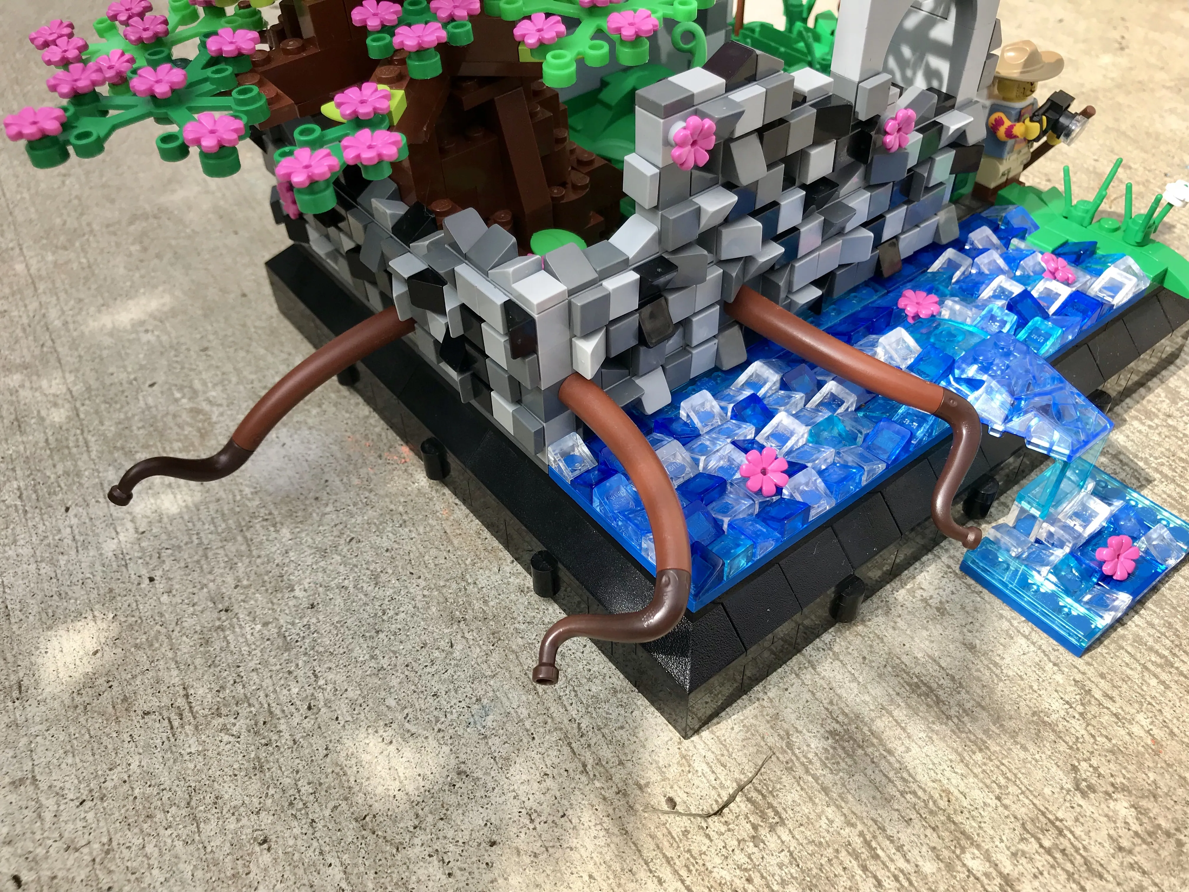 The Forgotten Outpost | LEGO® Ideas