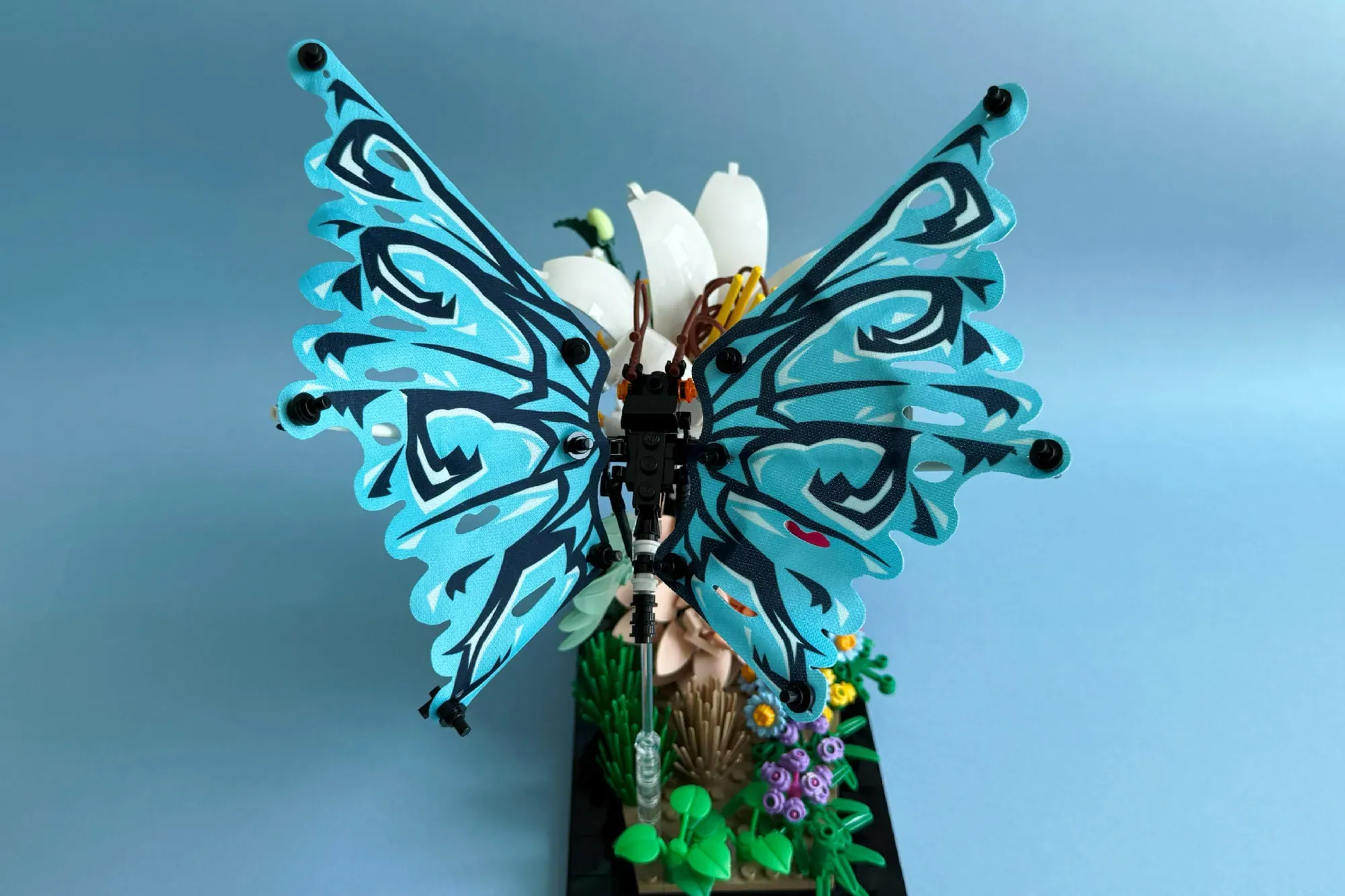 Tiny but Amazing Butterfly | LEGO® Ideas