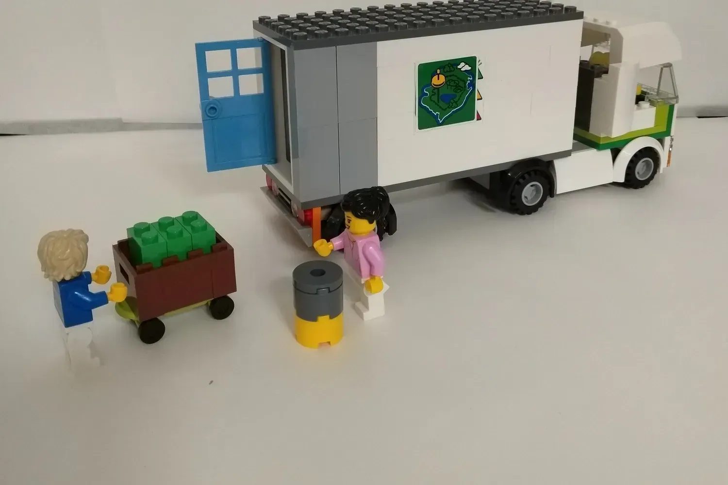 Tiny Cargo Truck | LEGO® Ideas