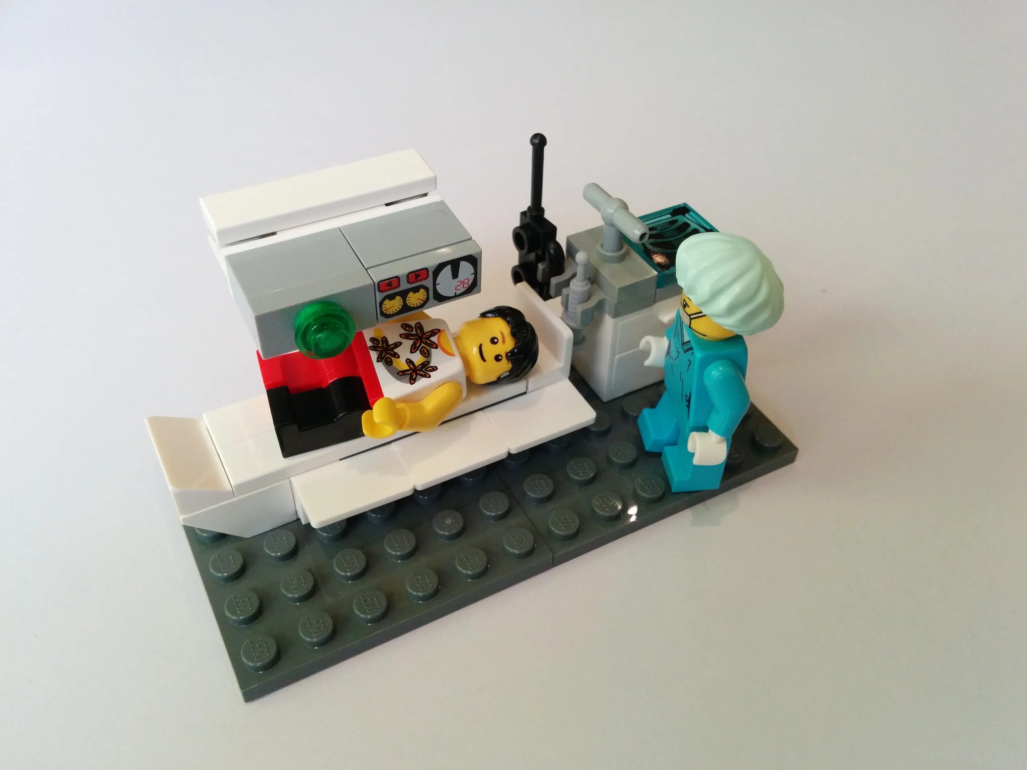 The LEGO Doctor Scene Minifigure Project | LEGO® Ideas