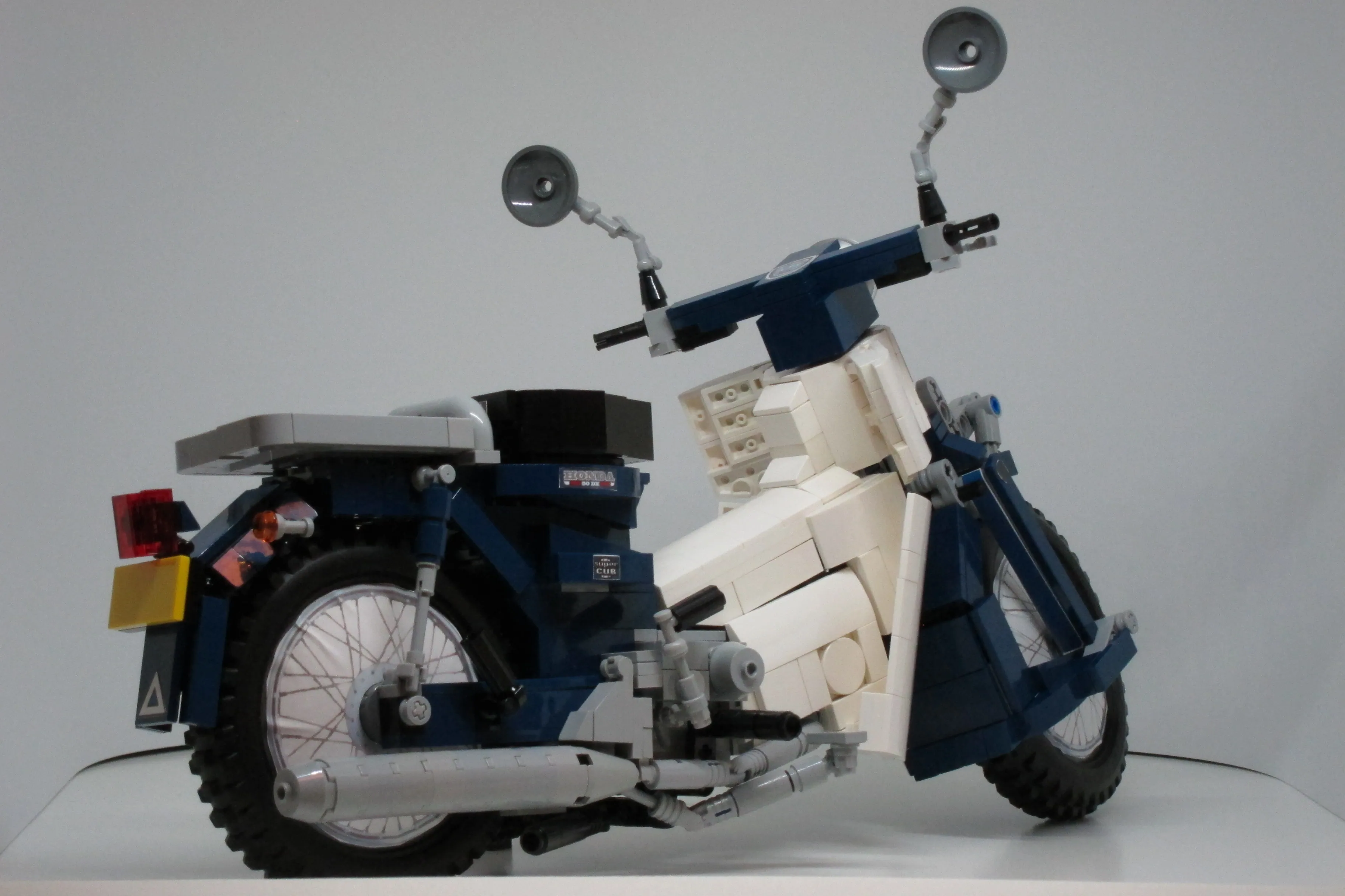 Honda Super Cub | LEGO® Ideas