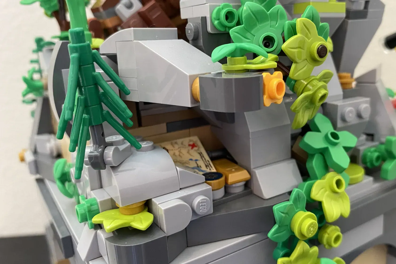 Salmon Migration - A Working LEGO Model | LEGO® Ideas