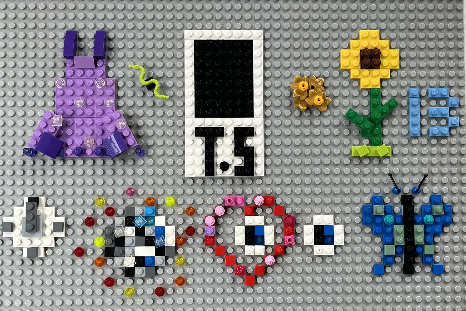 Taylor Swift Album Plaque | LEGO® Ideas