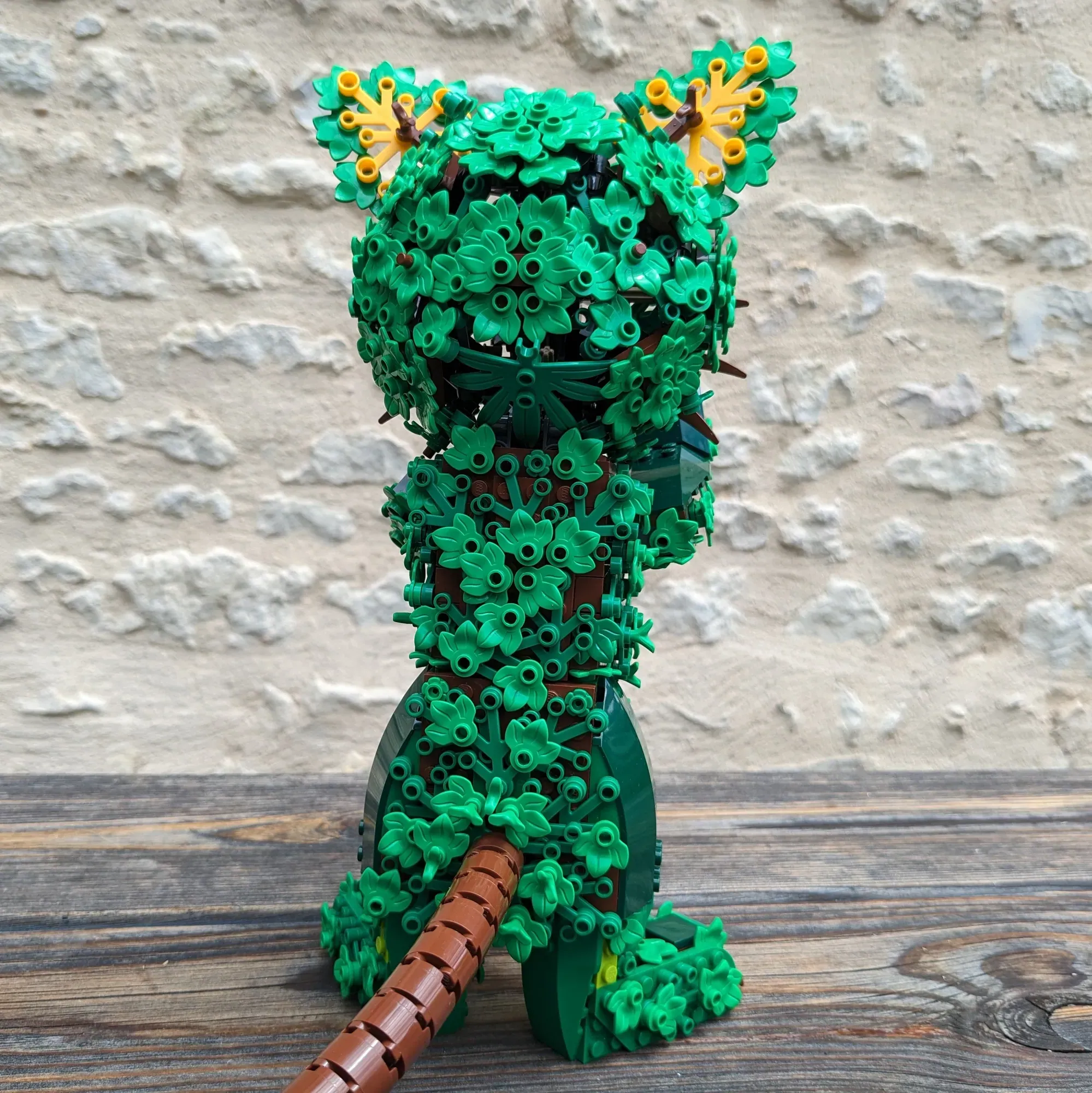 Cat-Shaped Shrub Playing With a Butterfly | LEGO® Ideas