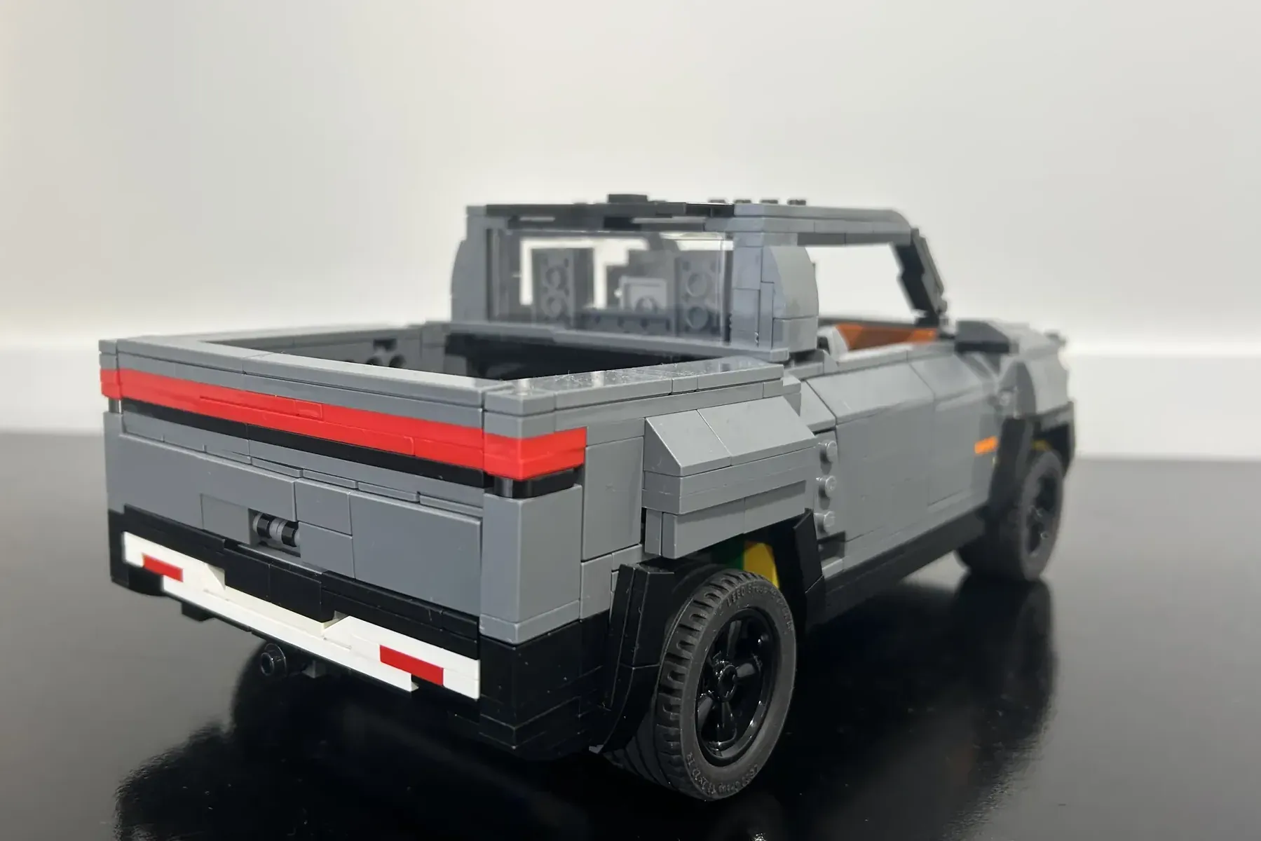 Rivian R1T | LEGO® Ideas