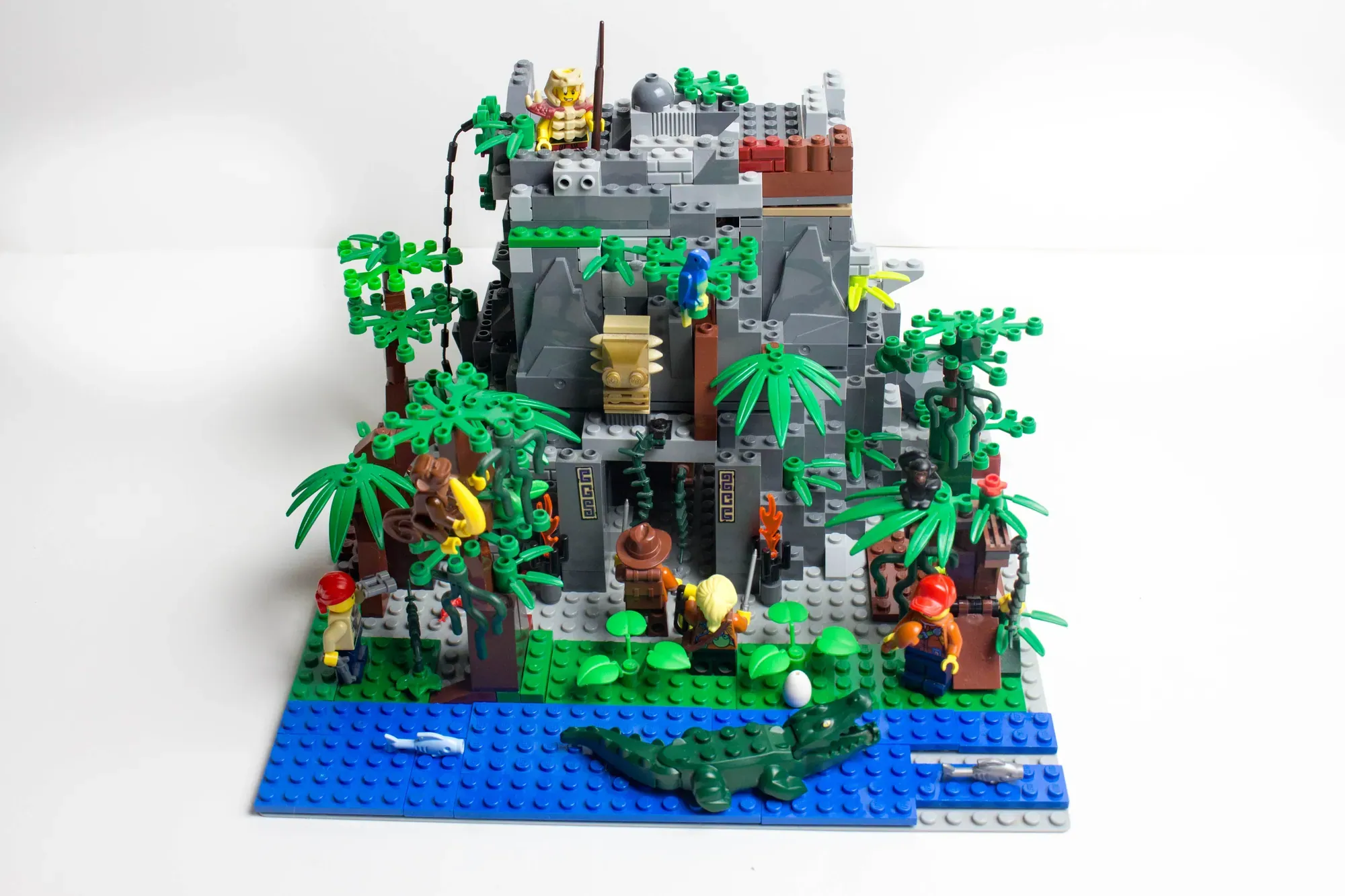 The Cave in the Jungle | LEGO® Ideas