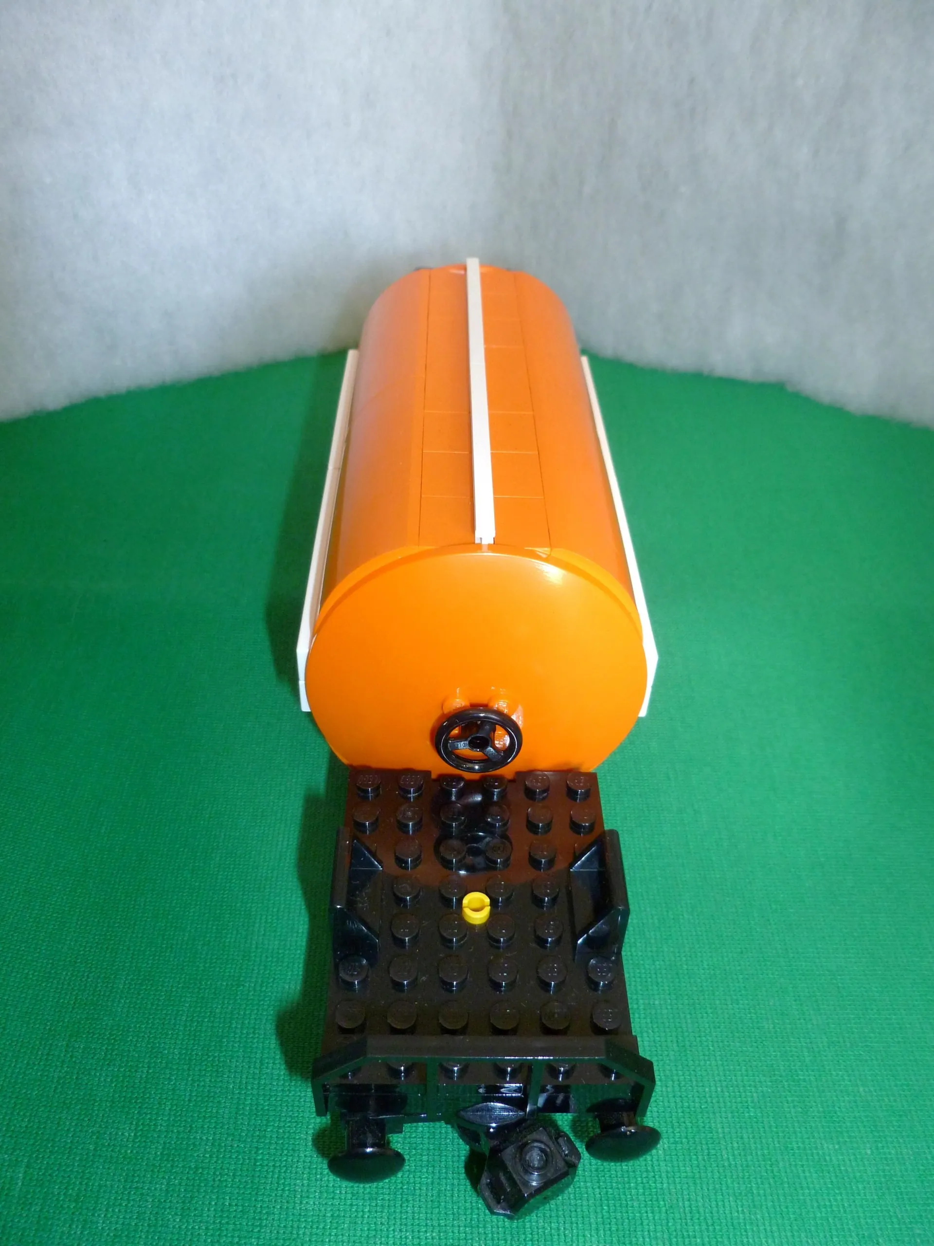 Fuel tank wagon | LEGO® Ideas