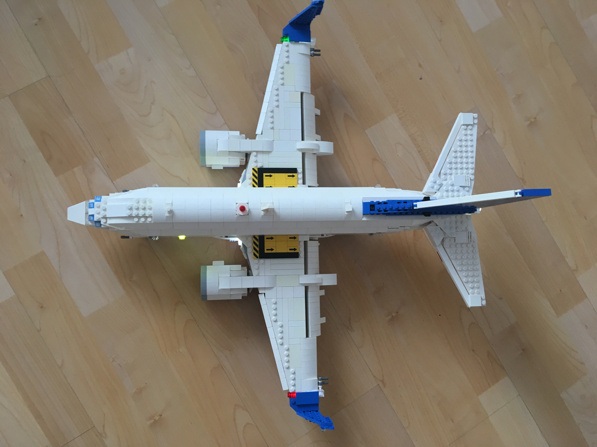 LEGO IDEAS - Boeing 737-300 Classic