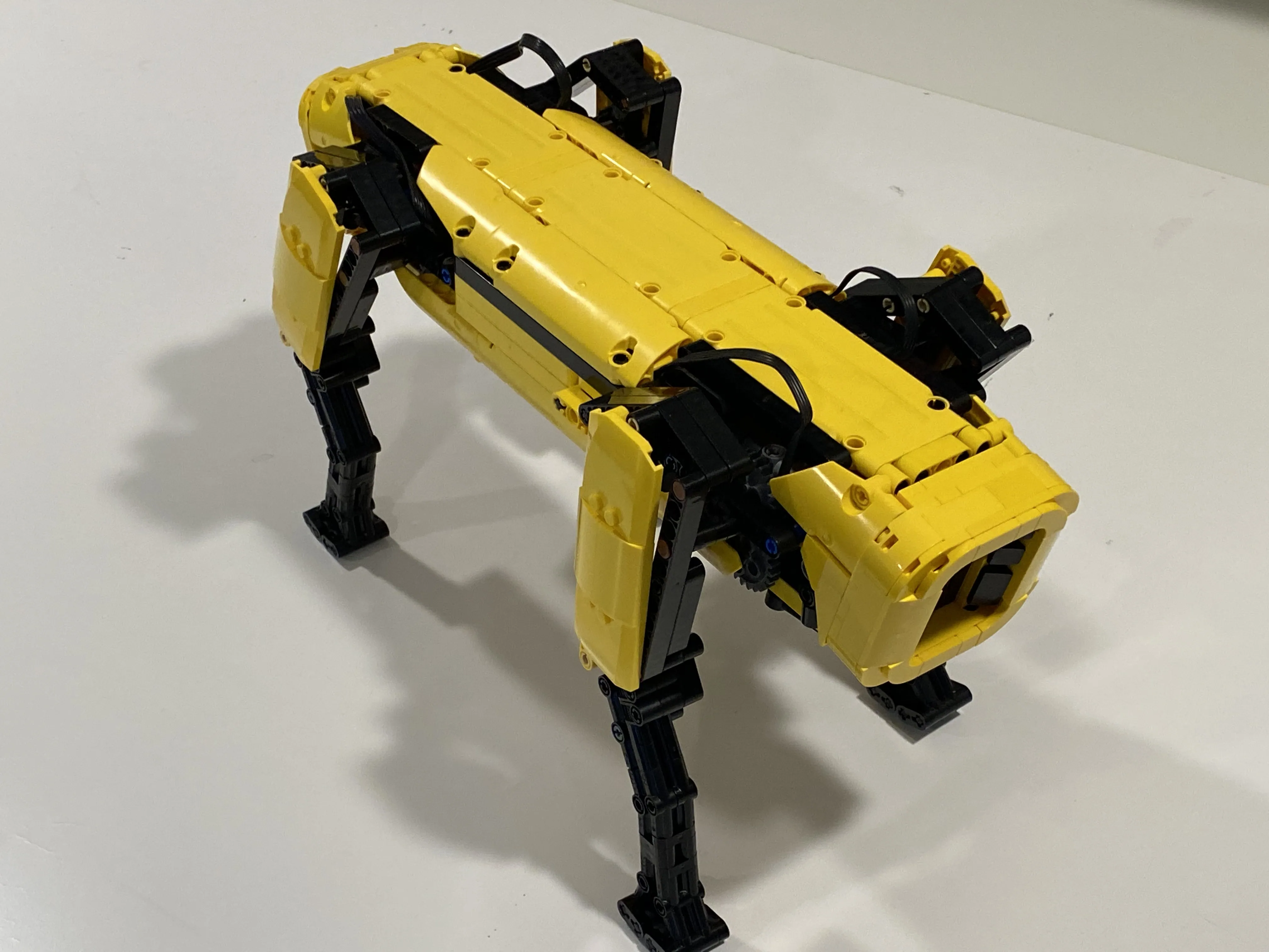 Boston Dynamics Spot 1:4 Scale Motorized Model | LEGO® Ideas