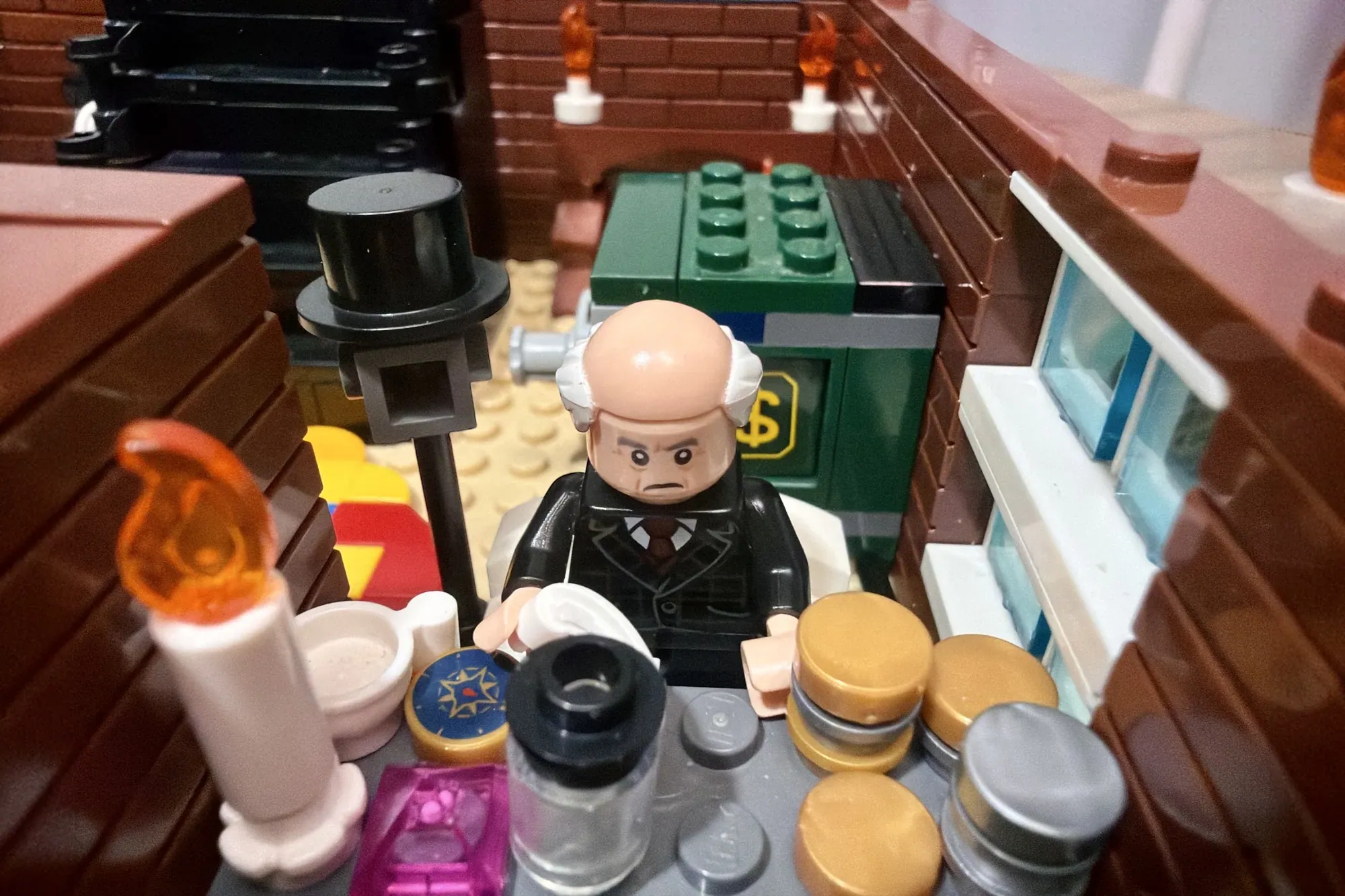 Scrooge’s Office – A Christmas Carol | LEGO® Ideas