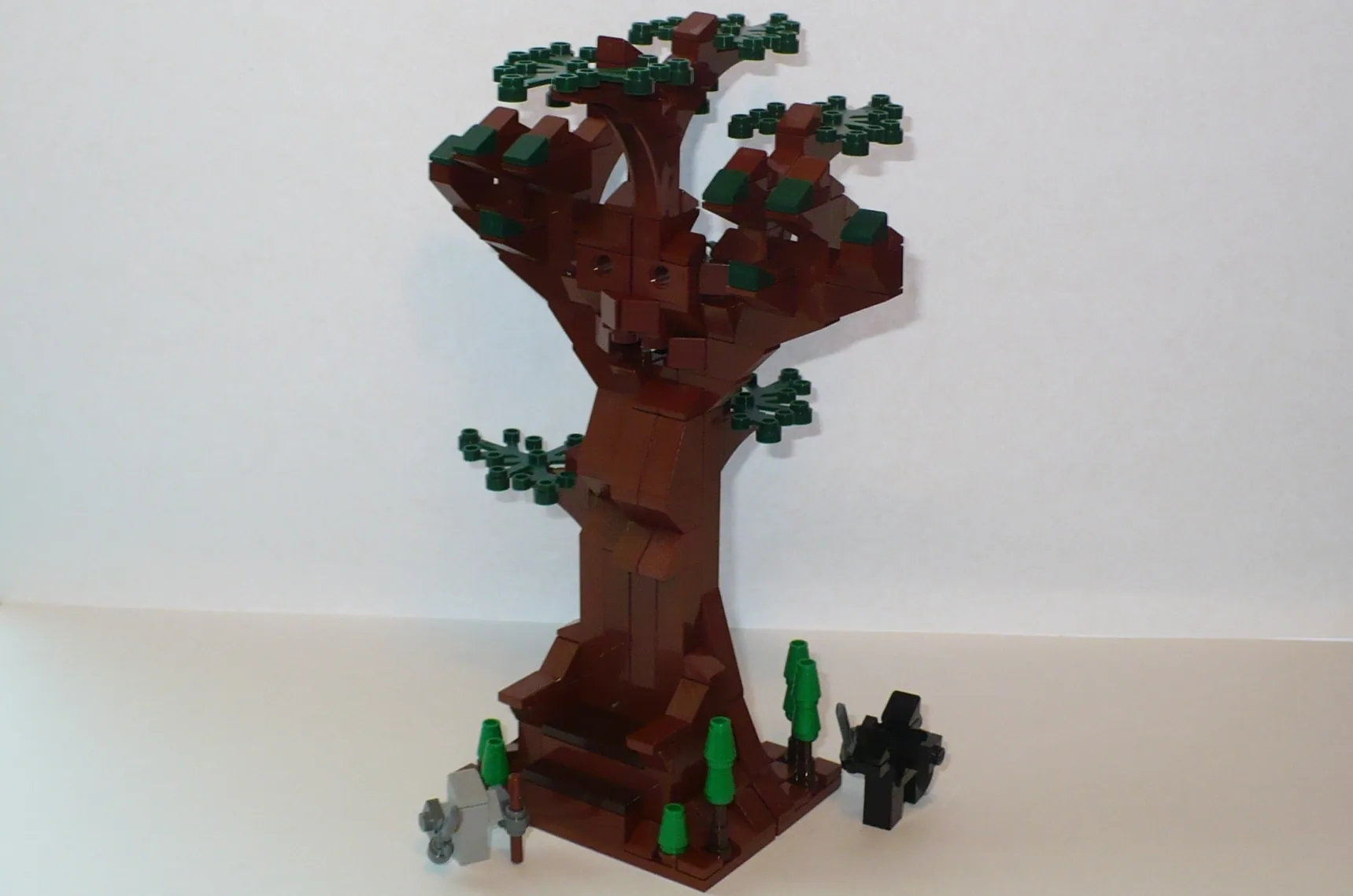 ENTwined Throne | LEGO® Ideas