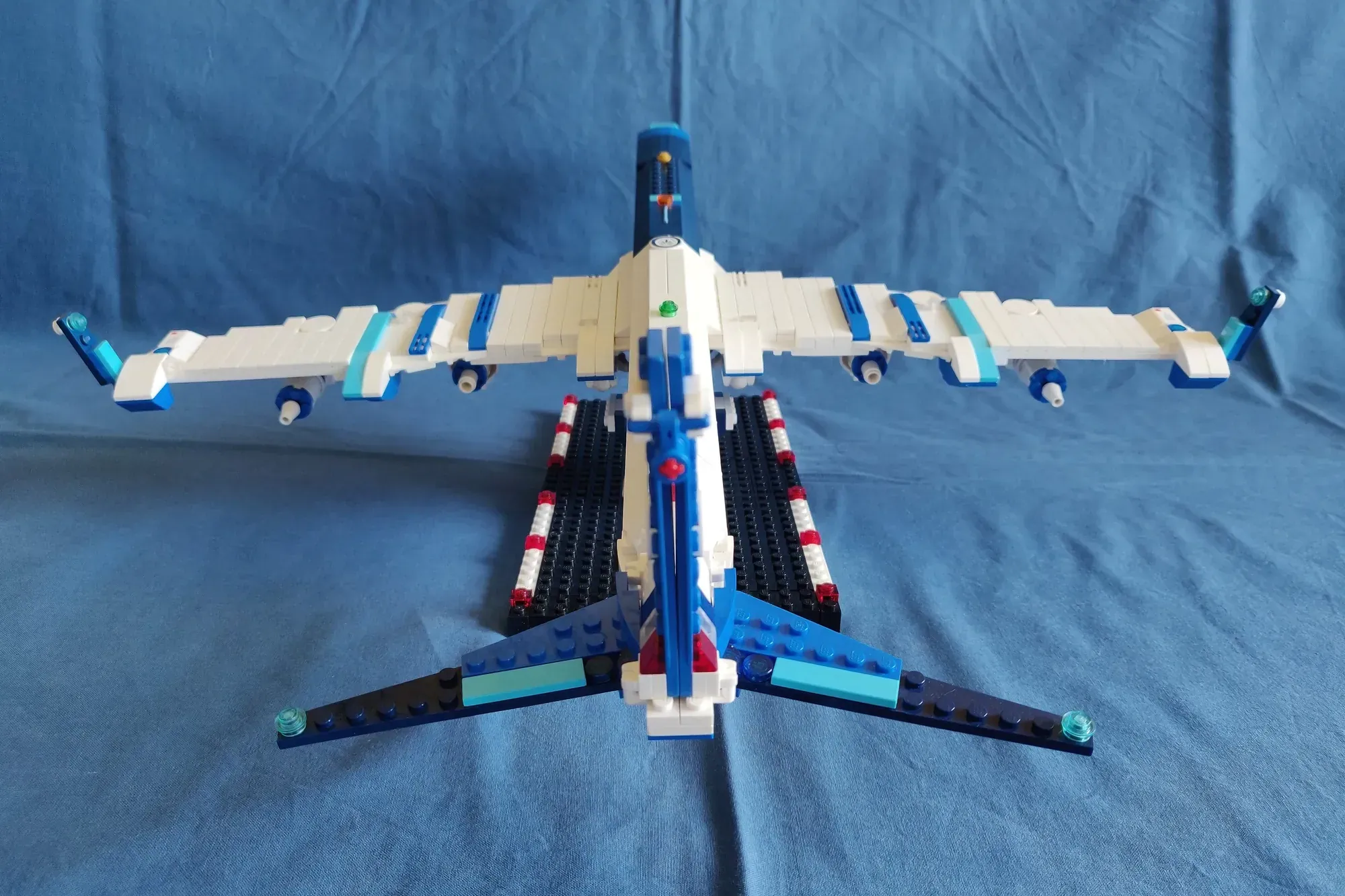 The Fresh Airliner | LEGO® Ideas