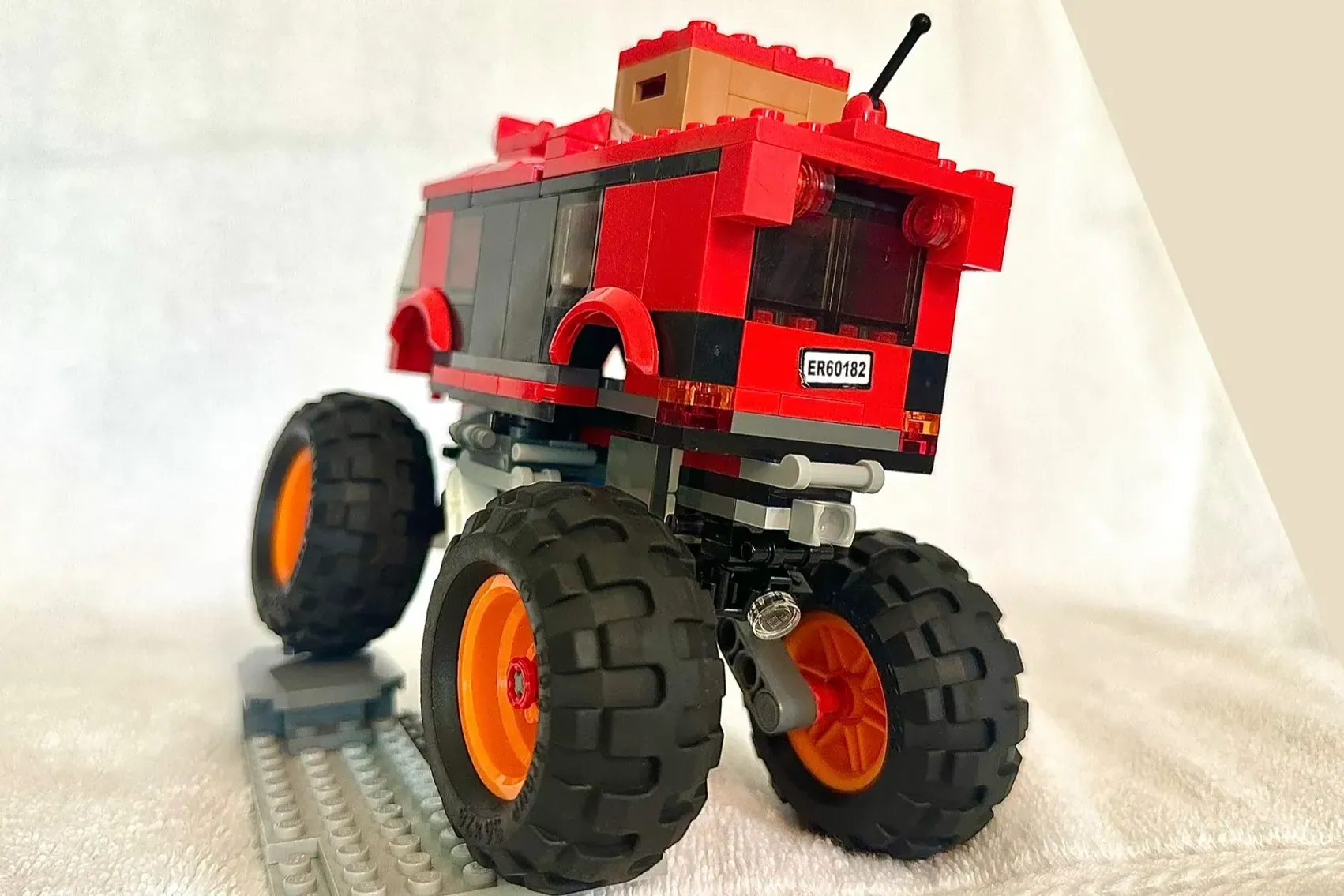 Off-Road Luxury SUV | LEGO® Ideas