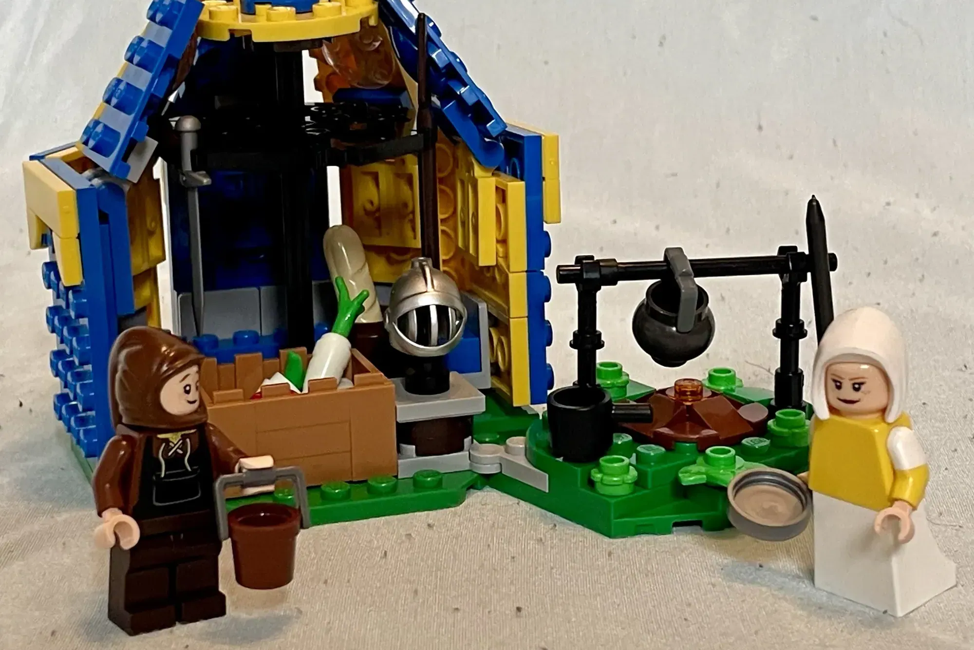 The Warwick Castle Trebuchet | LEGO® Ideas