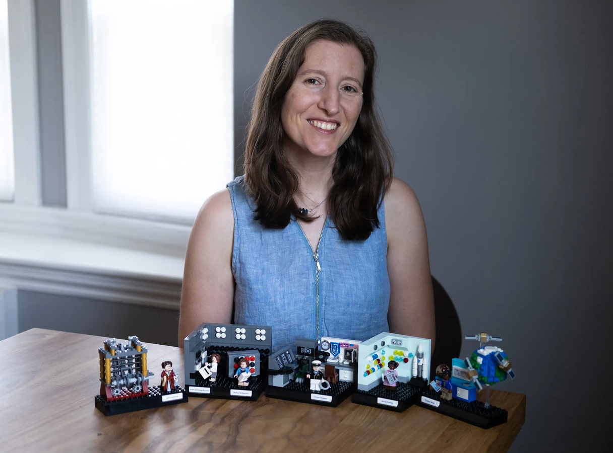 10K CLUB INTERVIEW: Women of Computing by Maia Weinstock | LEGO® Ideas