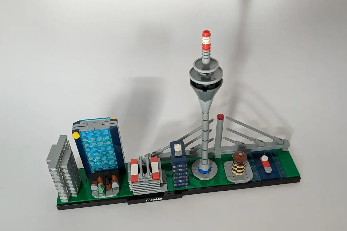 Düsseldorf Skyline | LEGO® Ideas
