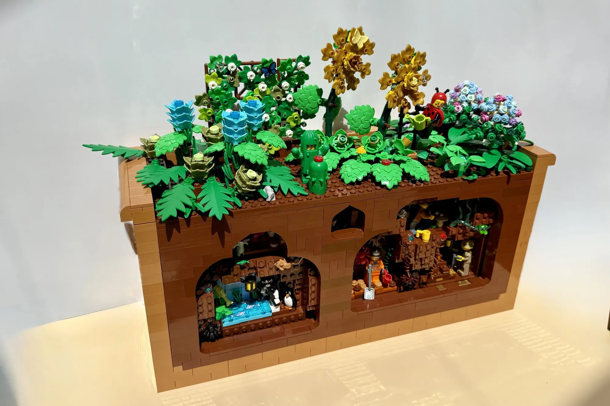 "Life Beneath the Leaves" – A LEGO Flowerpot Ecosystem | LEGO® Ideas