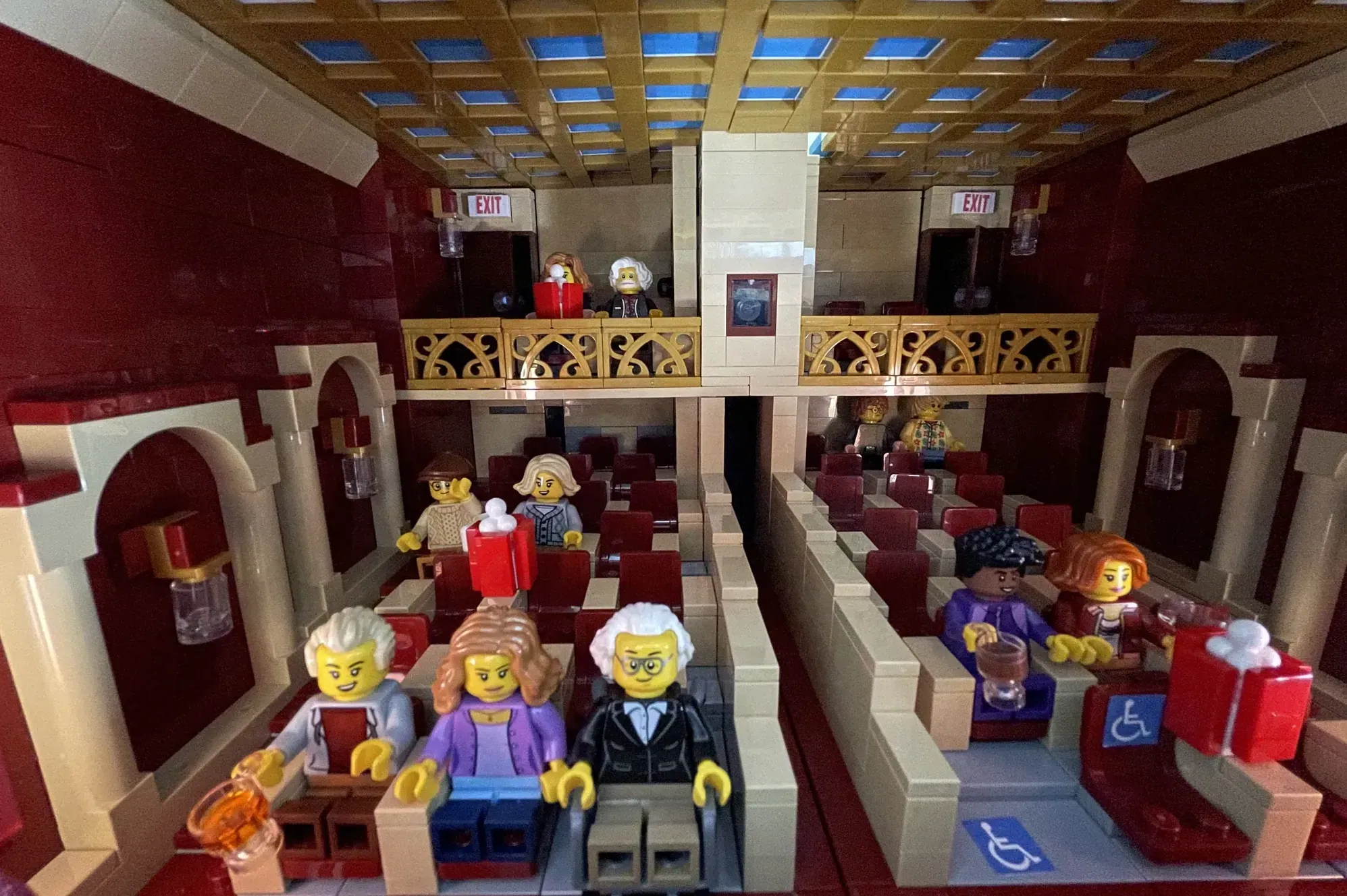 Bijou Retro Movie Theatre! Show Movies on Your Phone (See Video ...