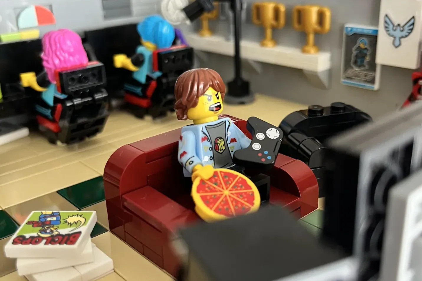Gaming Lounge & Esport Team HQ | LEGO® Ideas