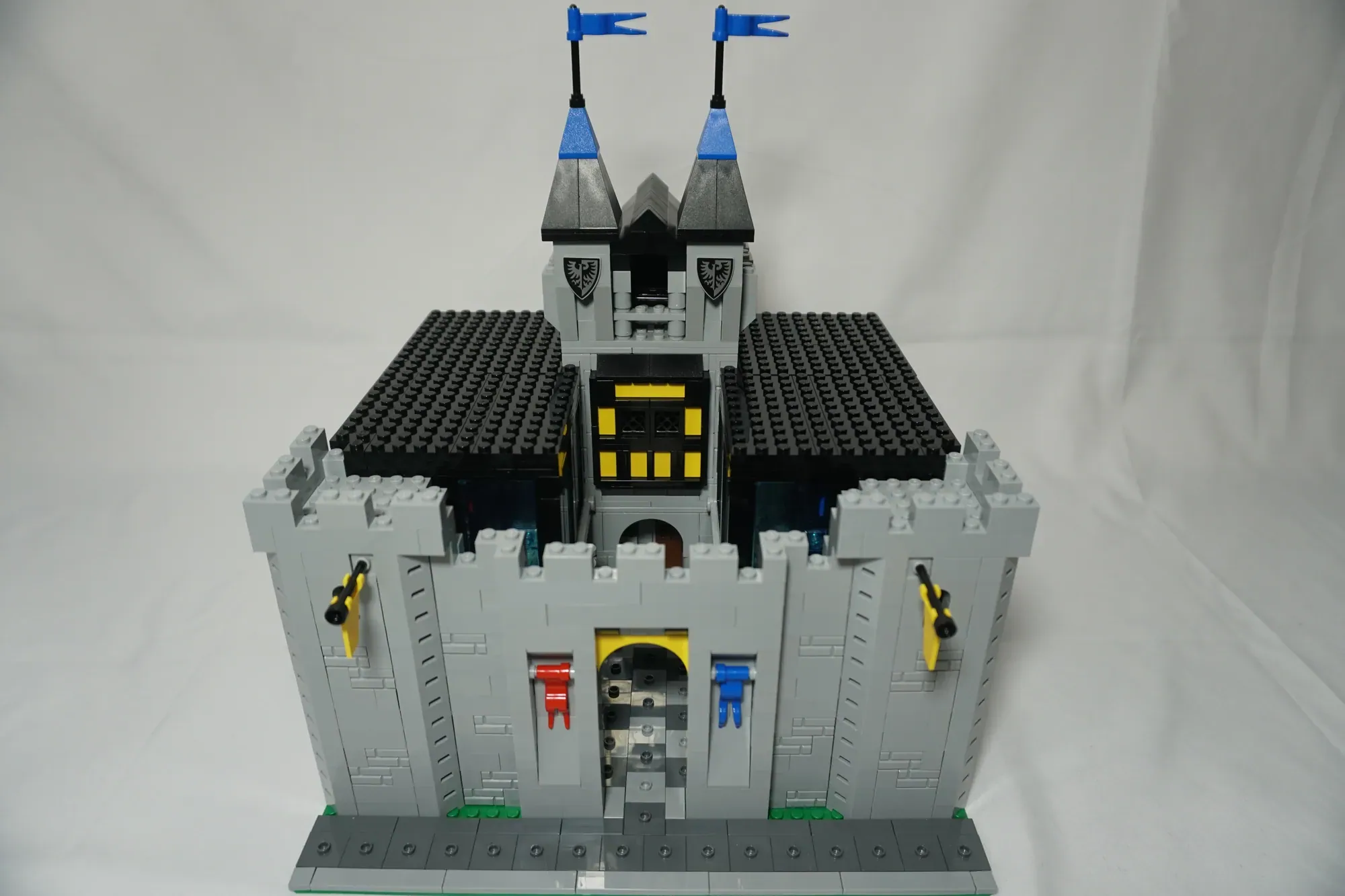 Black Falcon's Four-Flat | LEGO® Ideas