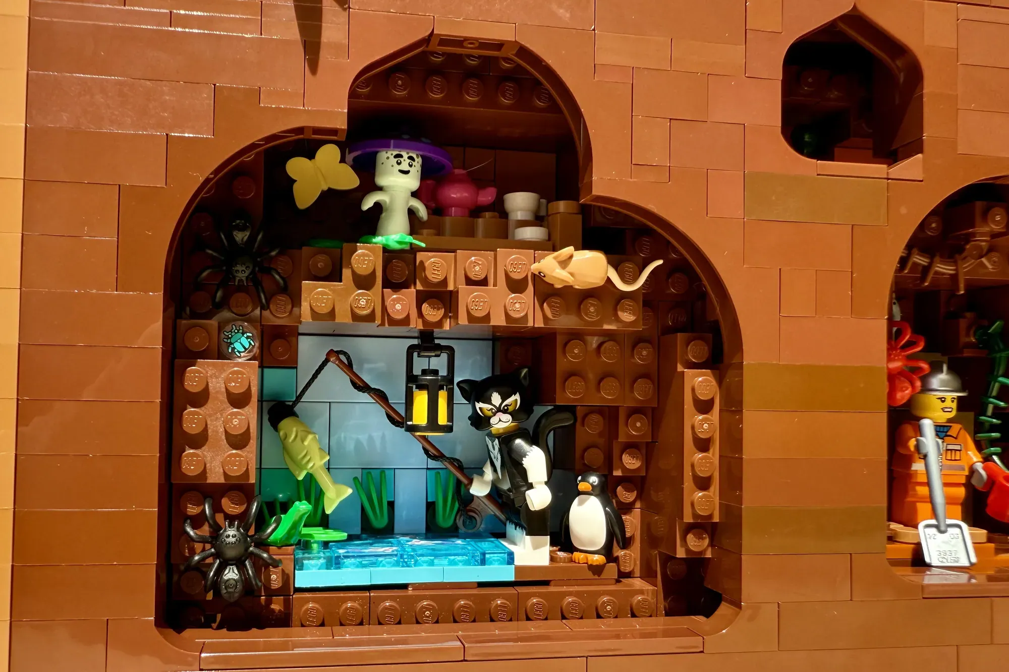 "Life Beneath the Leaves" – A LEGO Flowerpot Ecosystem | LEGO® Ideas