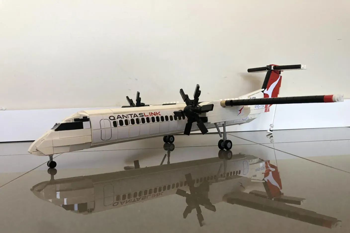 De Havilland Canada Dash 8 Q400 | LEGO® Ideas