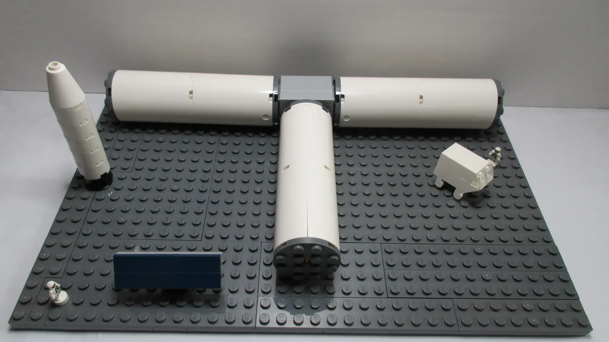 Futuristic: Micro Moon Base | LEGO® Ideas