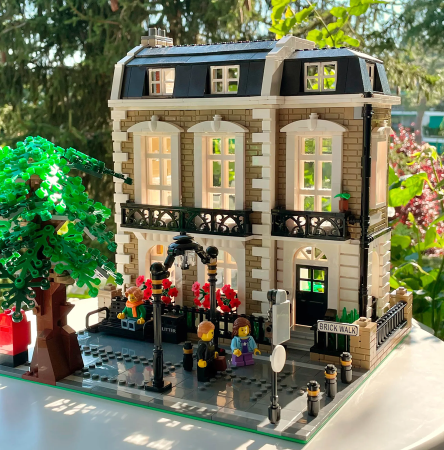 10K CLUB INTERVIEW: Marcos Garavelli, The Creator of Brick Walk | LEGO ...