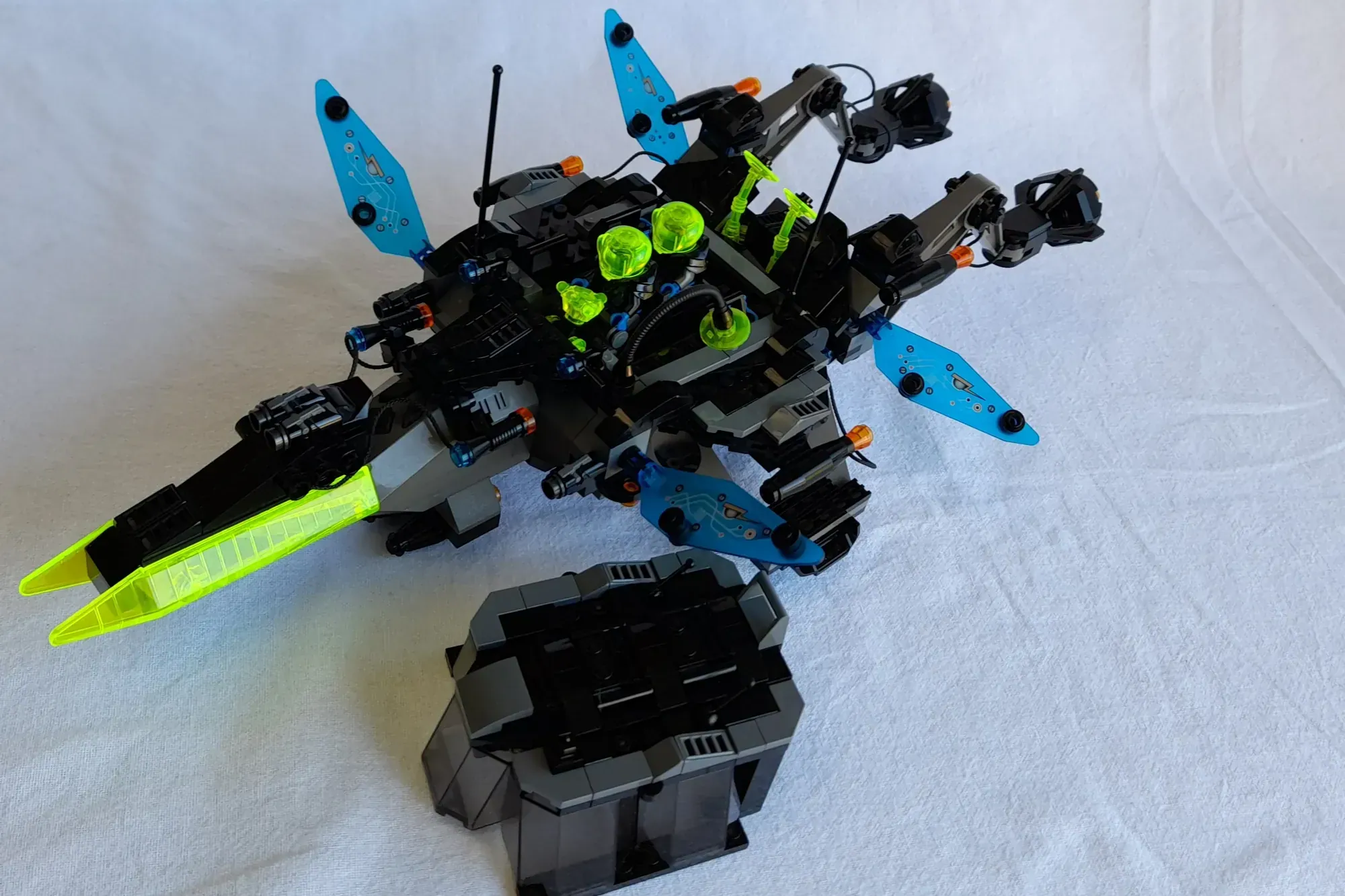Return Of The Insectoids | LEGO® Ideas