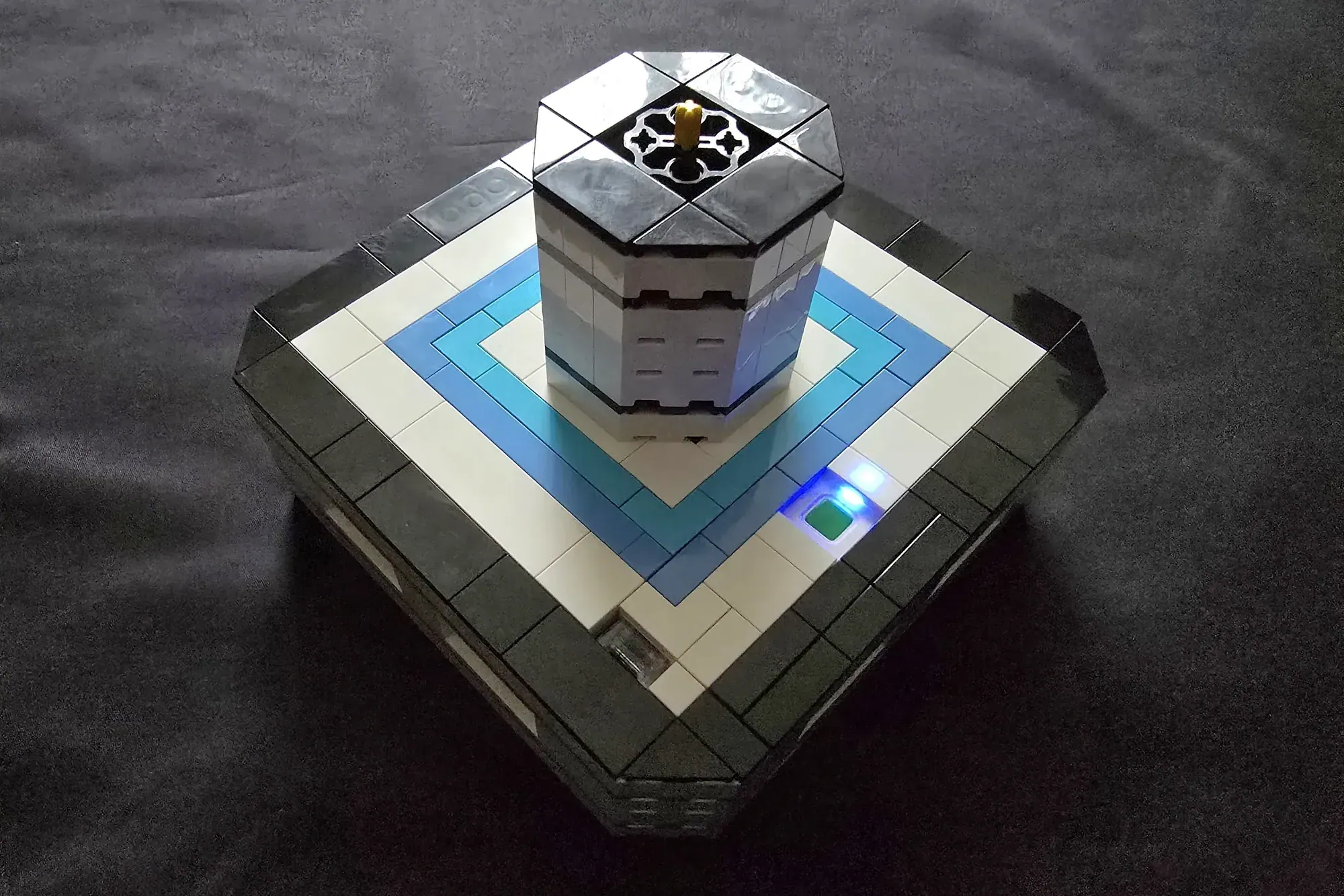LEGO Art in Motion—Ames Window Illusion | LEGO® Ideas