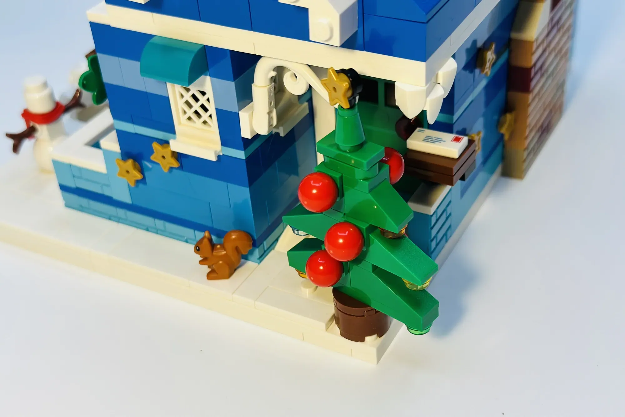 Sledding at the Charming Blue Cottage | LEGO® Ideas