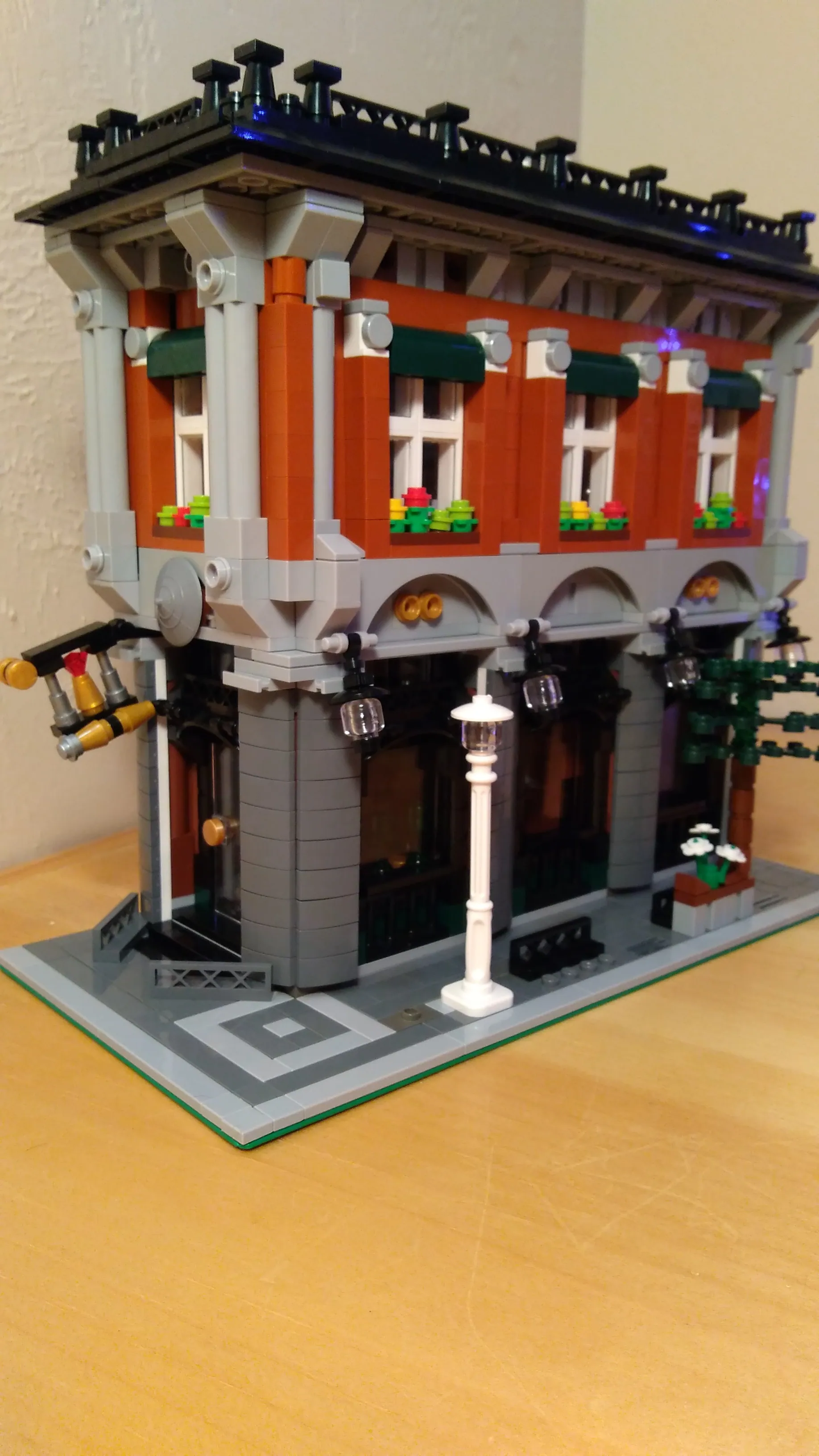 Half Modular Jewelry Shop | LEGO® Ideas