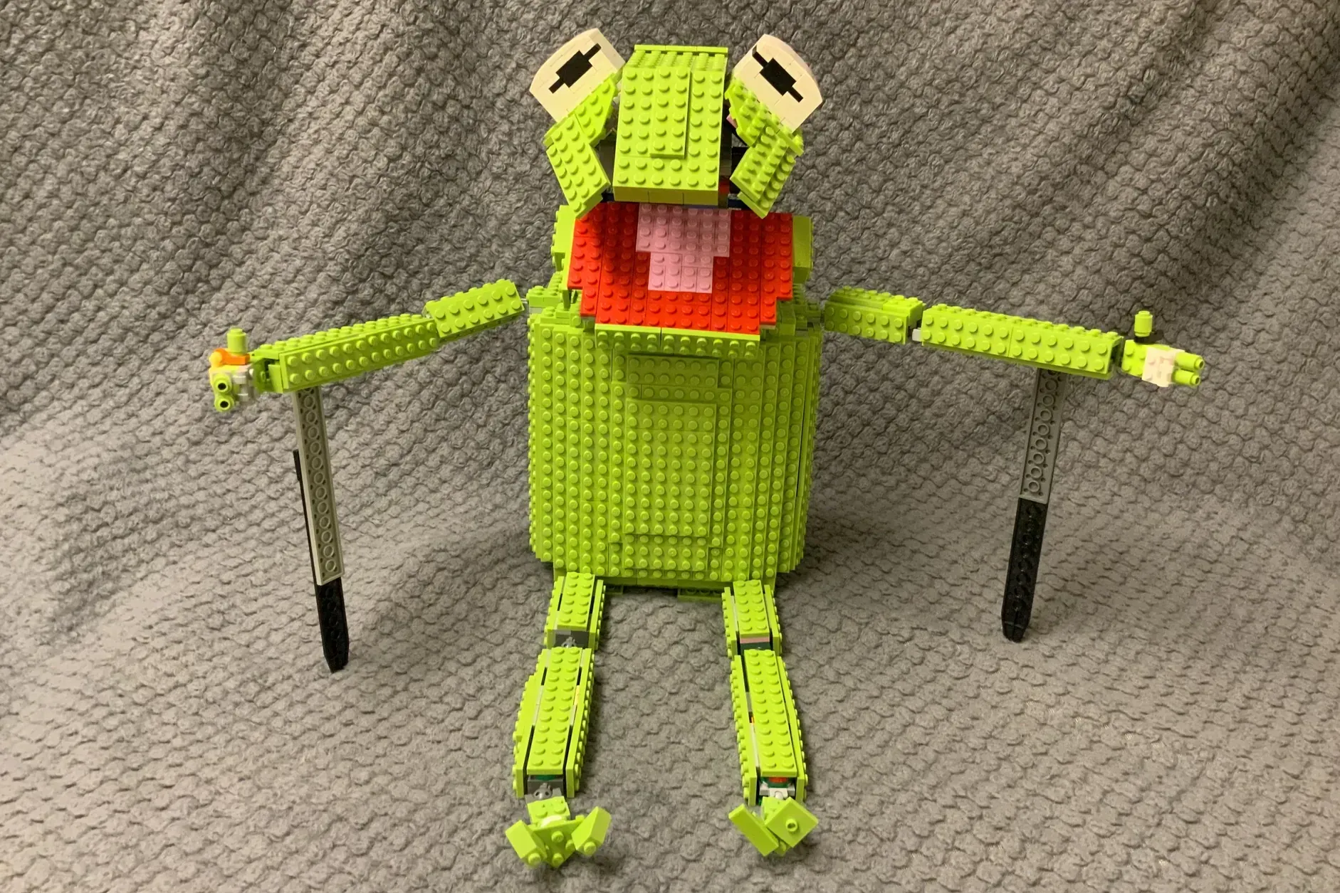 Kermit the Frog Working Puppet (With Moving Mouth) | LEGO® Ideas