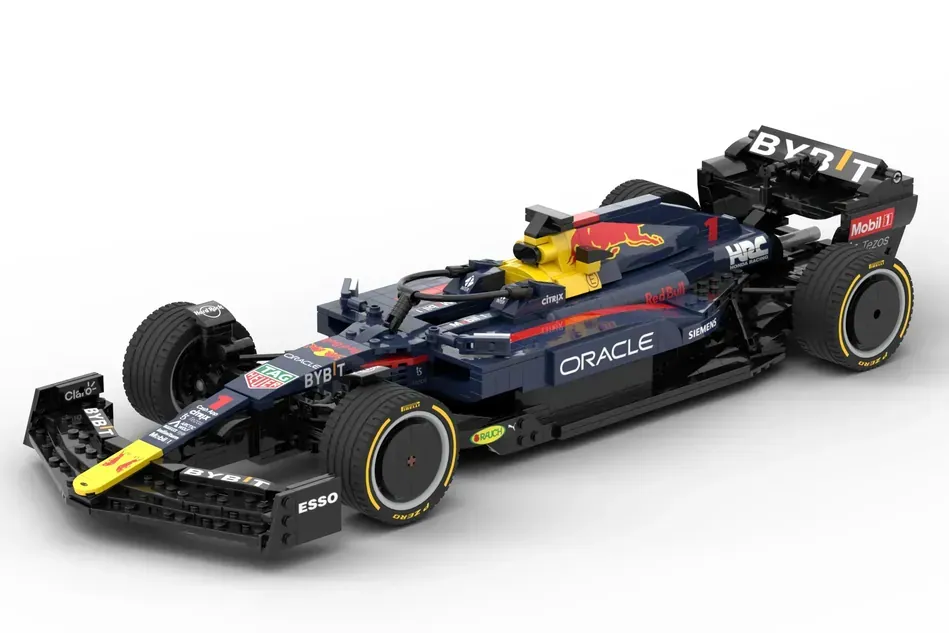 10K Club Interview: RED BULL RACING F1 TEAM RB18 1:12 SCALE by LukasRS | LEGO® Ideas