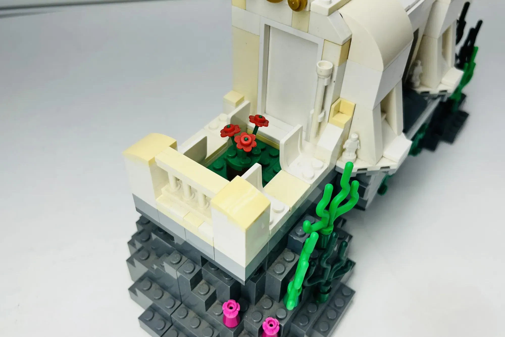 The Adventures of Purple Crab and Golden Guppy | LEGO® Ideas
