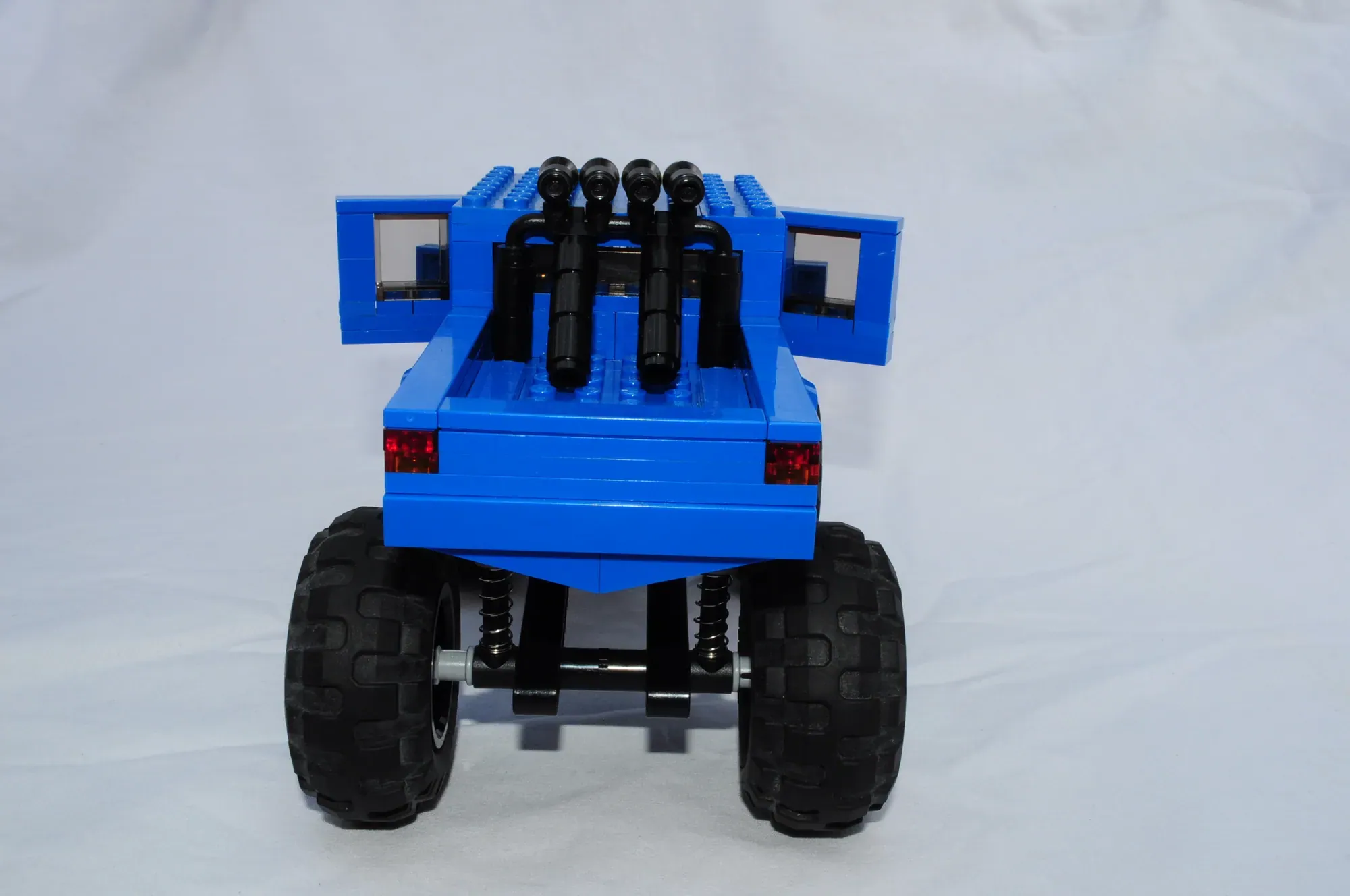 Big Blue Lifted Truck | LEGO® Ideas