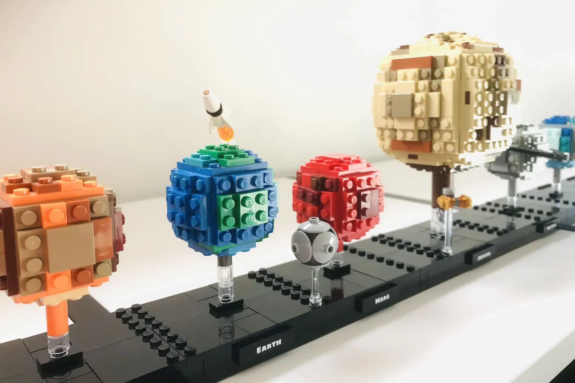 Solar System With Pluto and Kuiper Belt | LEGO® Ideas