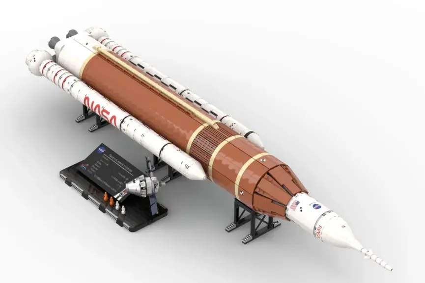 NASA's Space Launch System: To the Moon and Mars | LEGO® Ideas