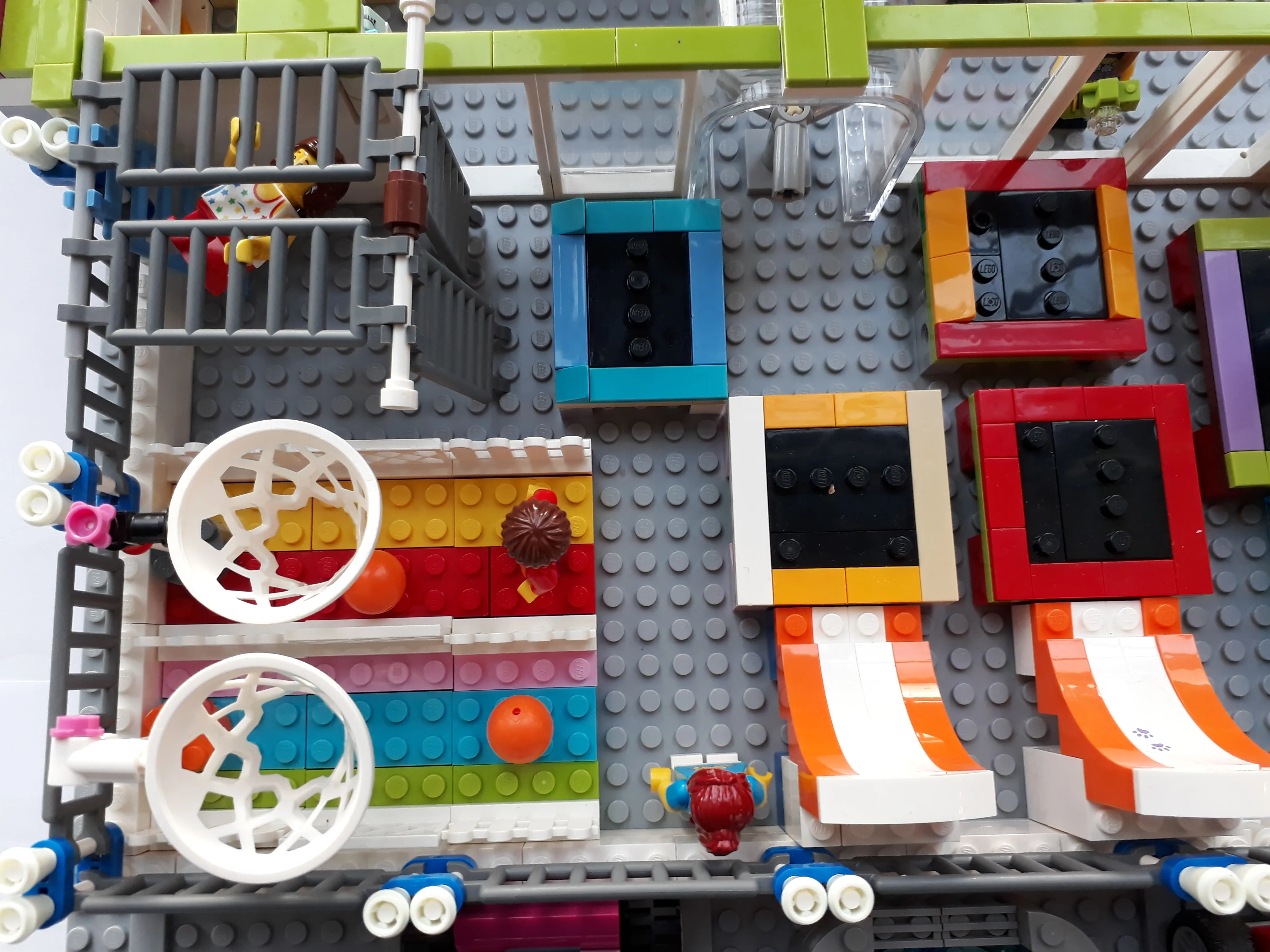Brickville Trampoline Park | LEGO® Ideas