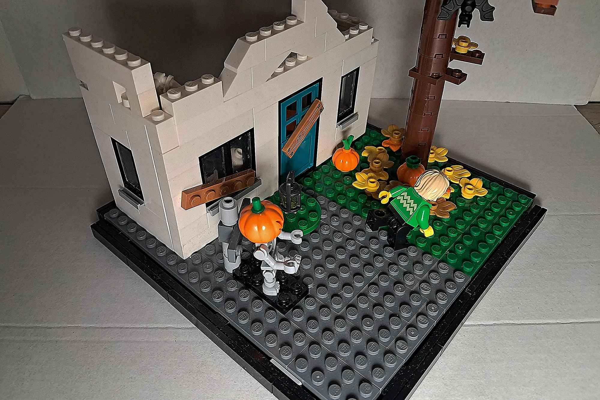 Scary Abandoned House! | LEGO® Ideas