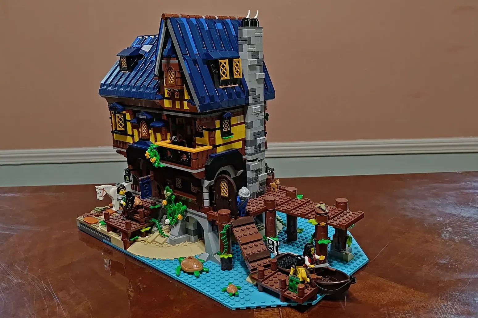 The Dockside Inn | LEGO® Ideas