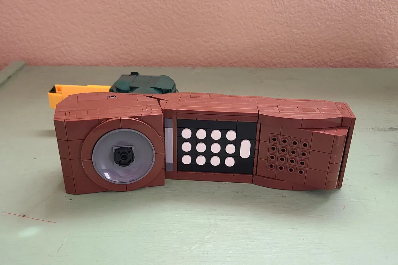 Retro Duck Phone | LEGO® Ideas